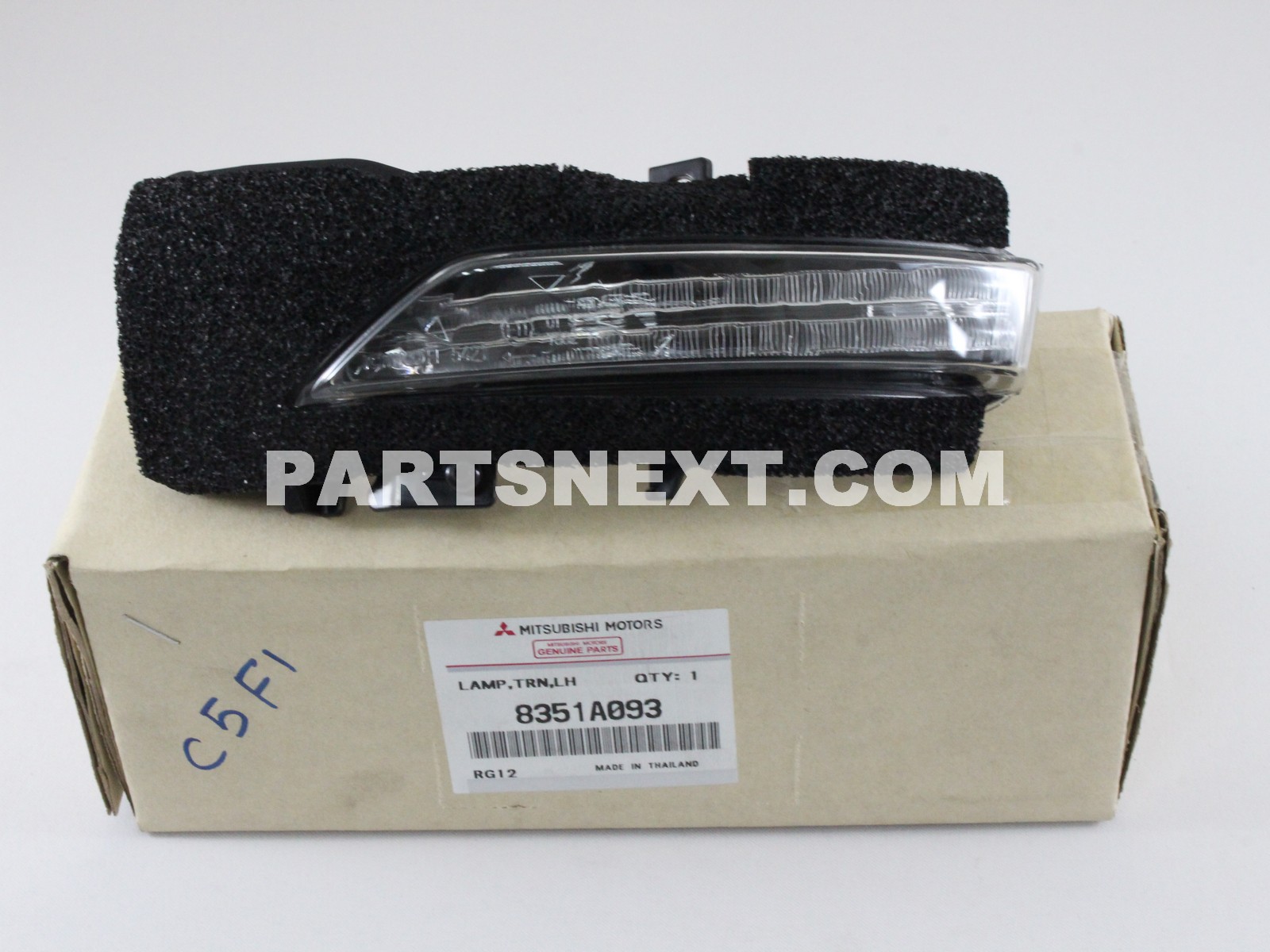 Mitsubishi :: 8351A093 LAMP ASSY,SIDE T/SIG