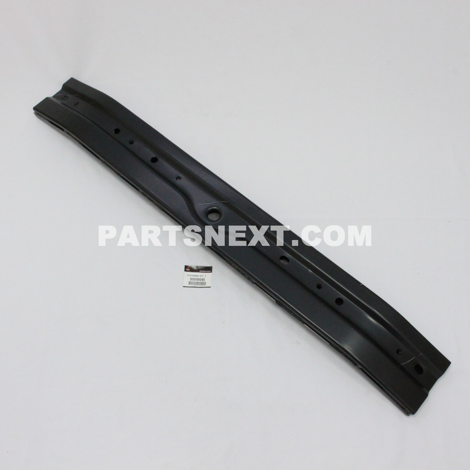 Mitsubishi :: 5000B040 CROSSMEMBER,CHAS FRM