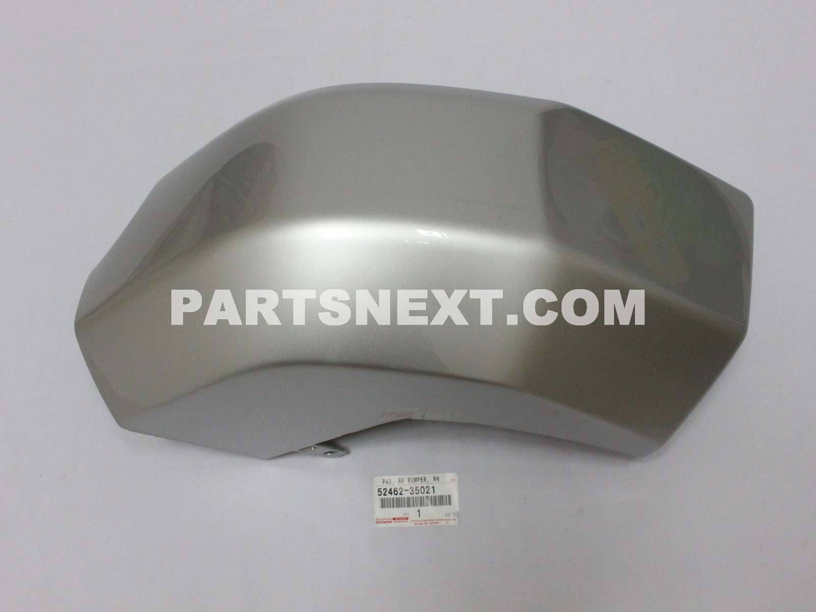 Toyota :: 52462-35021 PAD, REAR BUMPER, RH