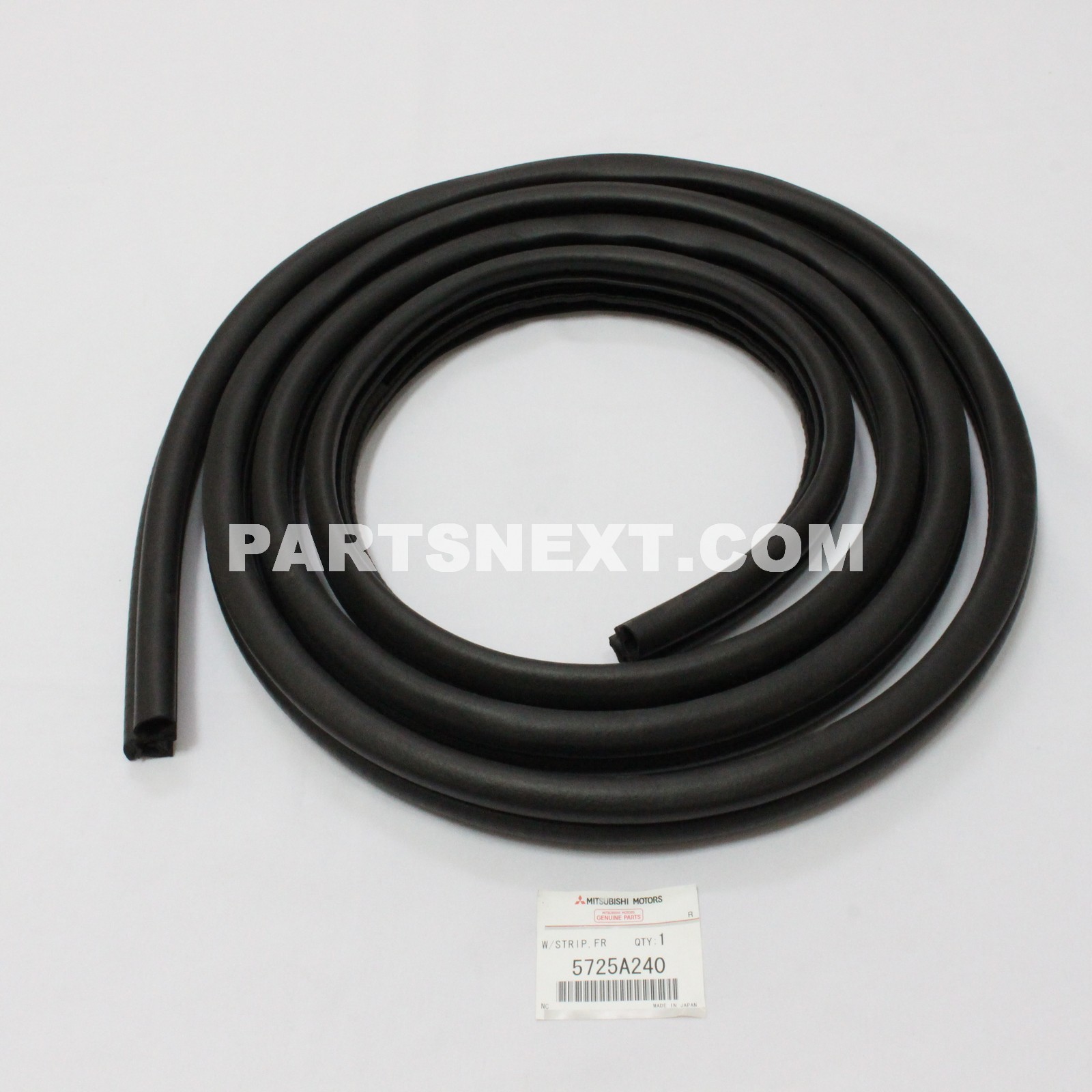 Mitsubishi :: 5725A240 W/STRIP,FR DR OPNG,INR RH