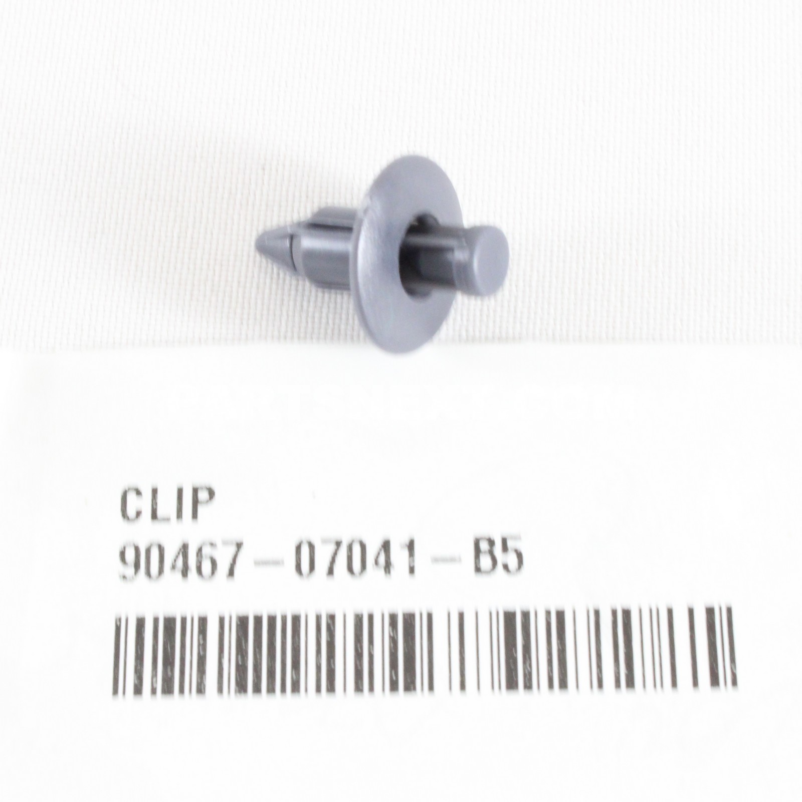 Toyota :: 90467-07041-B5 CLIP(FOR CONSOLE BOX)