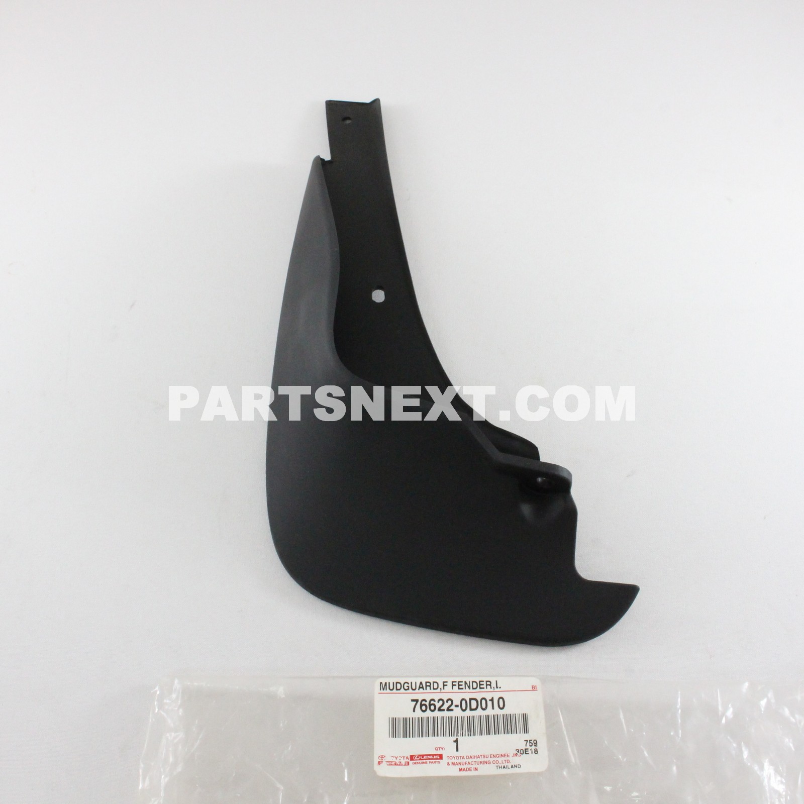 Toyota :: 76622-0D010 MUDGUARD, FRONT FENDER, LH