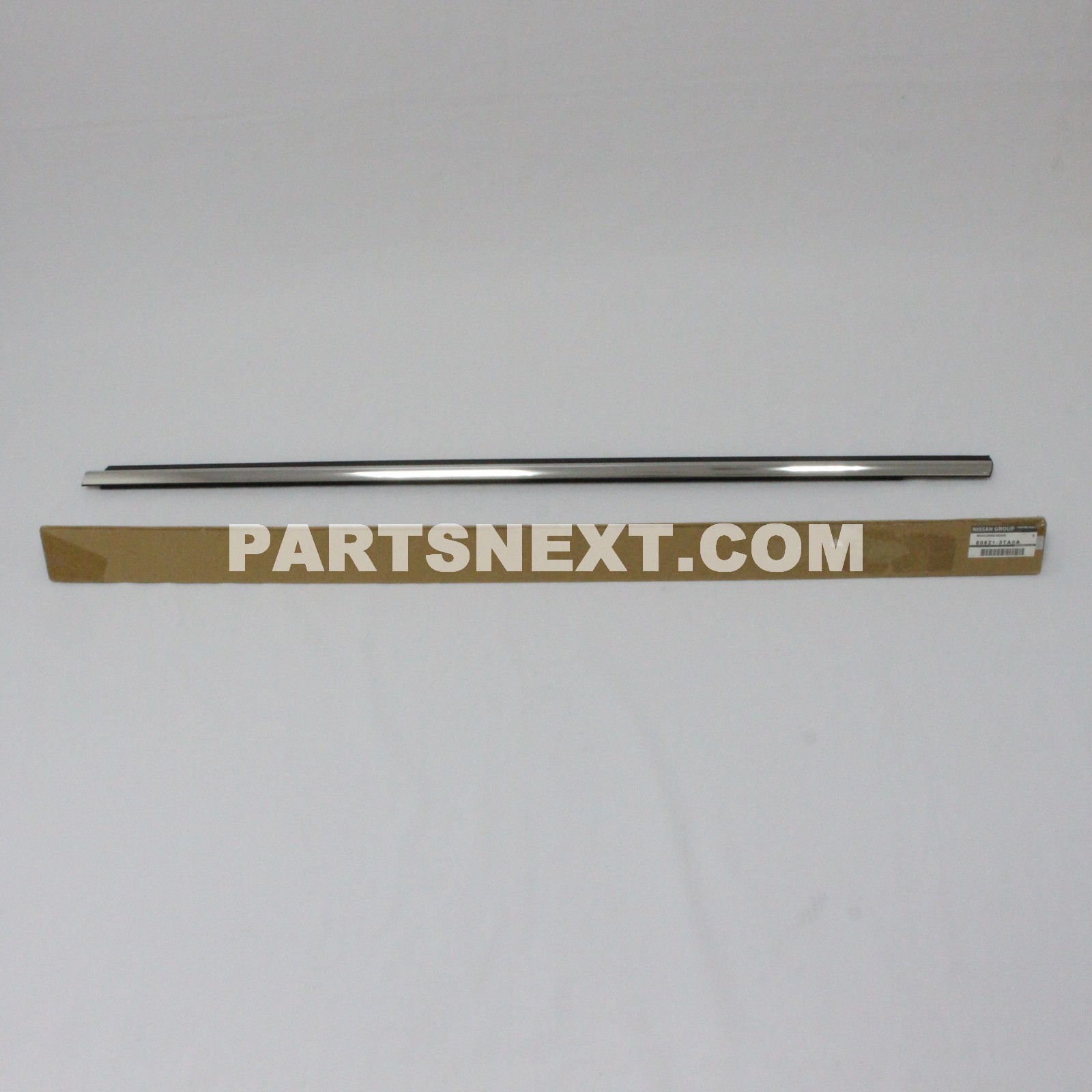 Nissan :: 80821-3TA0A MOULDING-DOOR