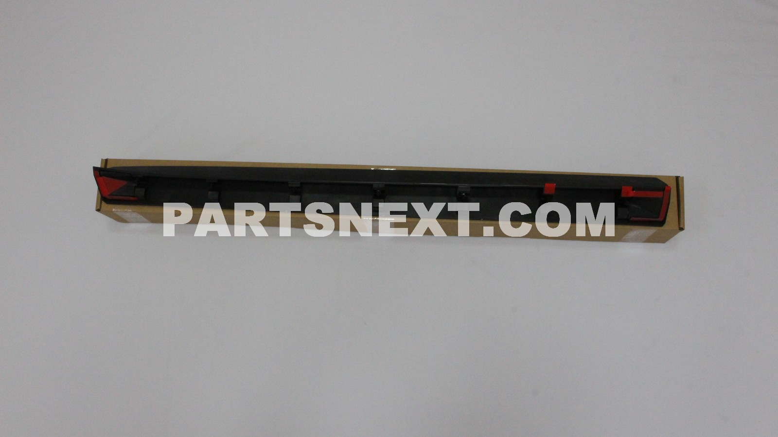 Nissan :: 80876-3JA0B MOULDING-FRONT DOOR,RH