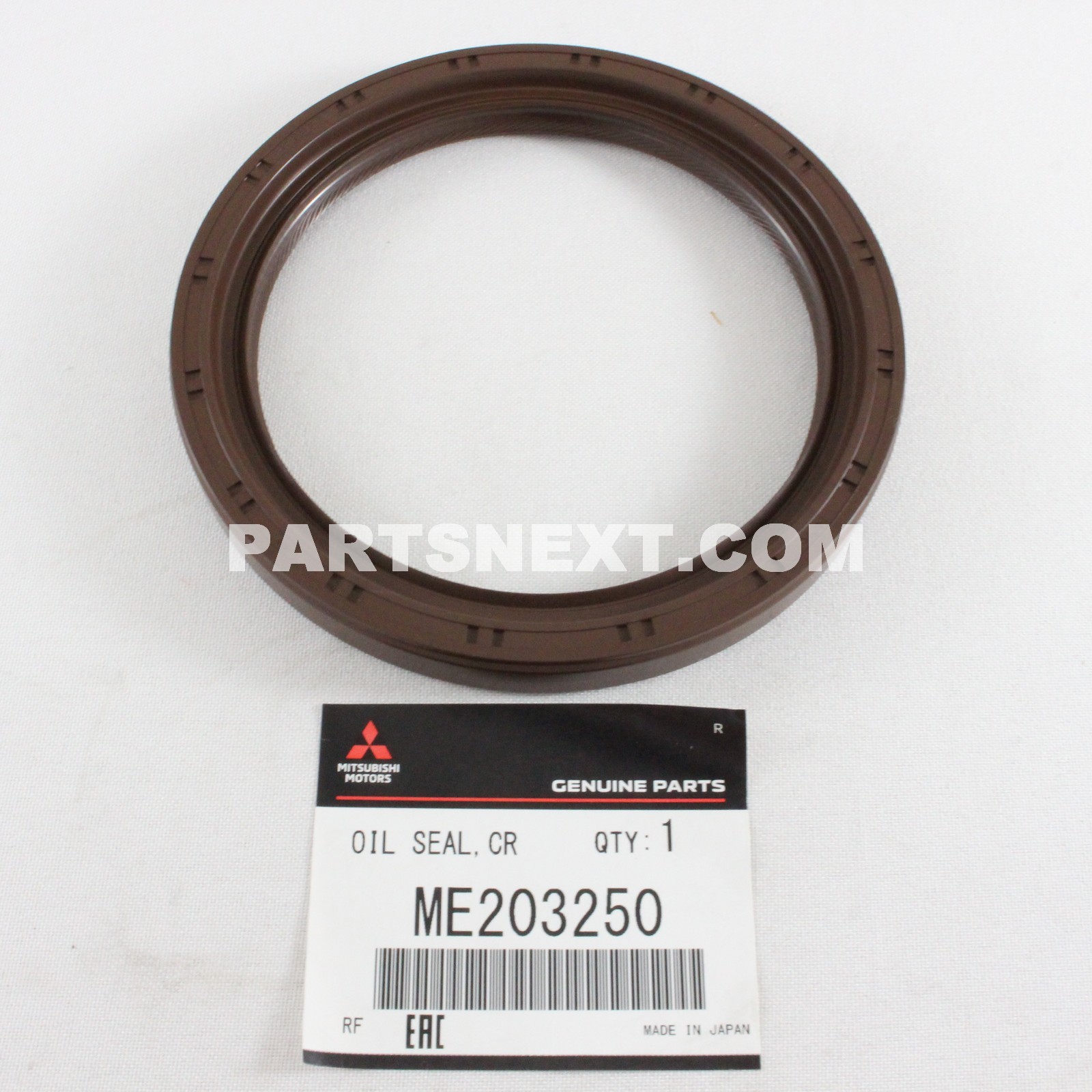 Mitsubishi :: ME203250 OIL SEAL,CRANKSHAFT,RR