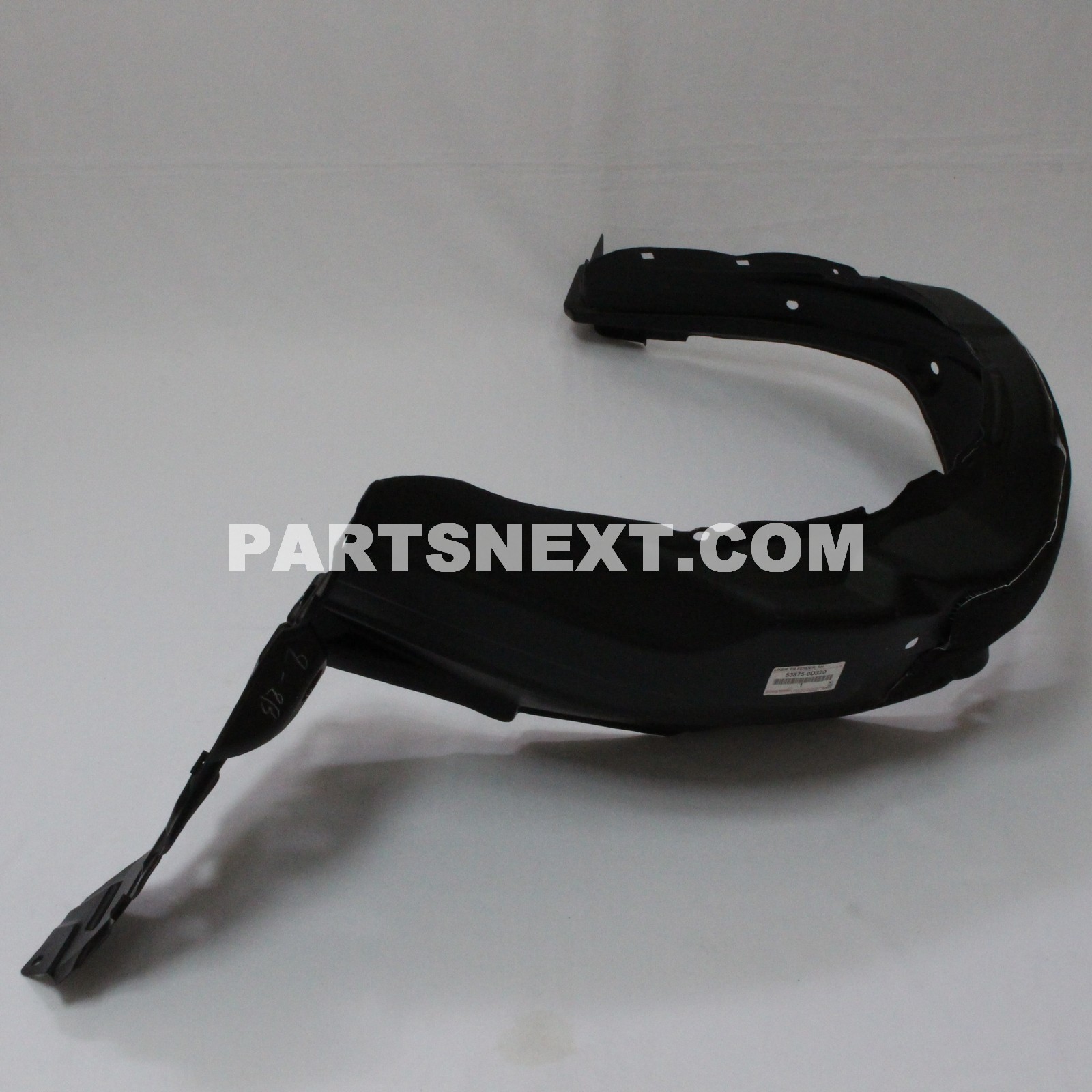 Toyota :: 53875-0D320 LINER, FRONT FENDER, RH