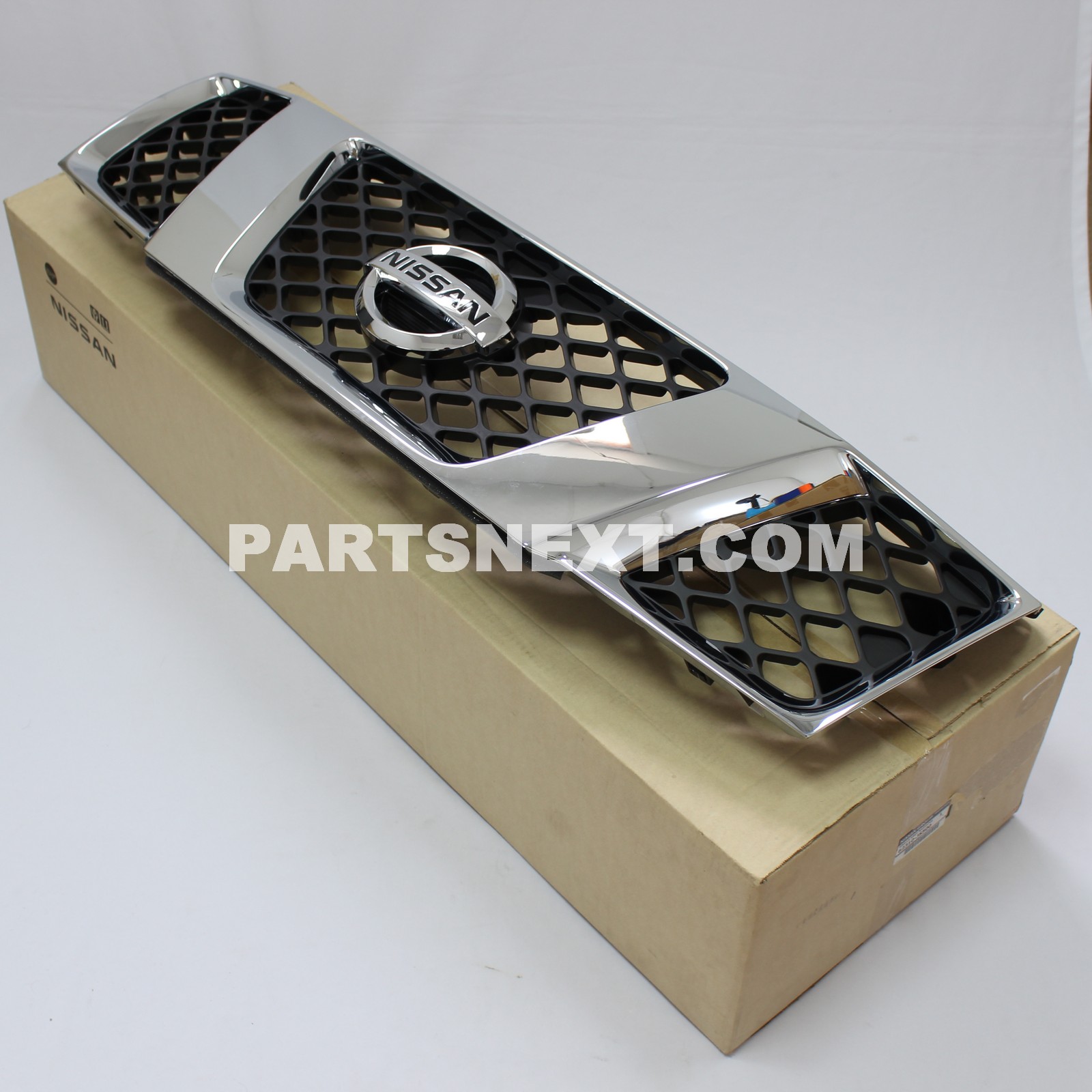 Nissan :: 62310-JS500 GRILLE ASSY-FRONT