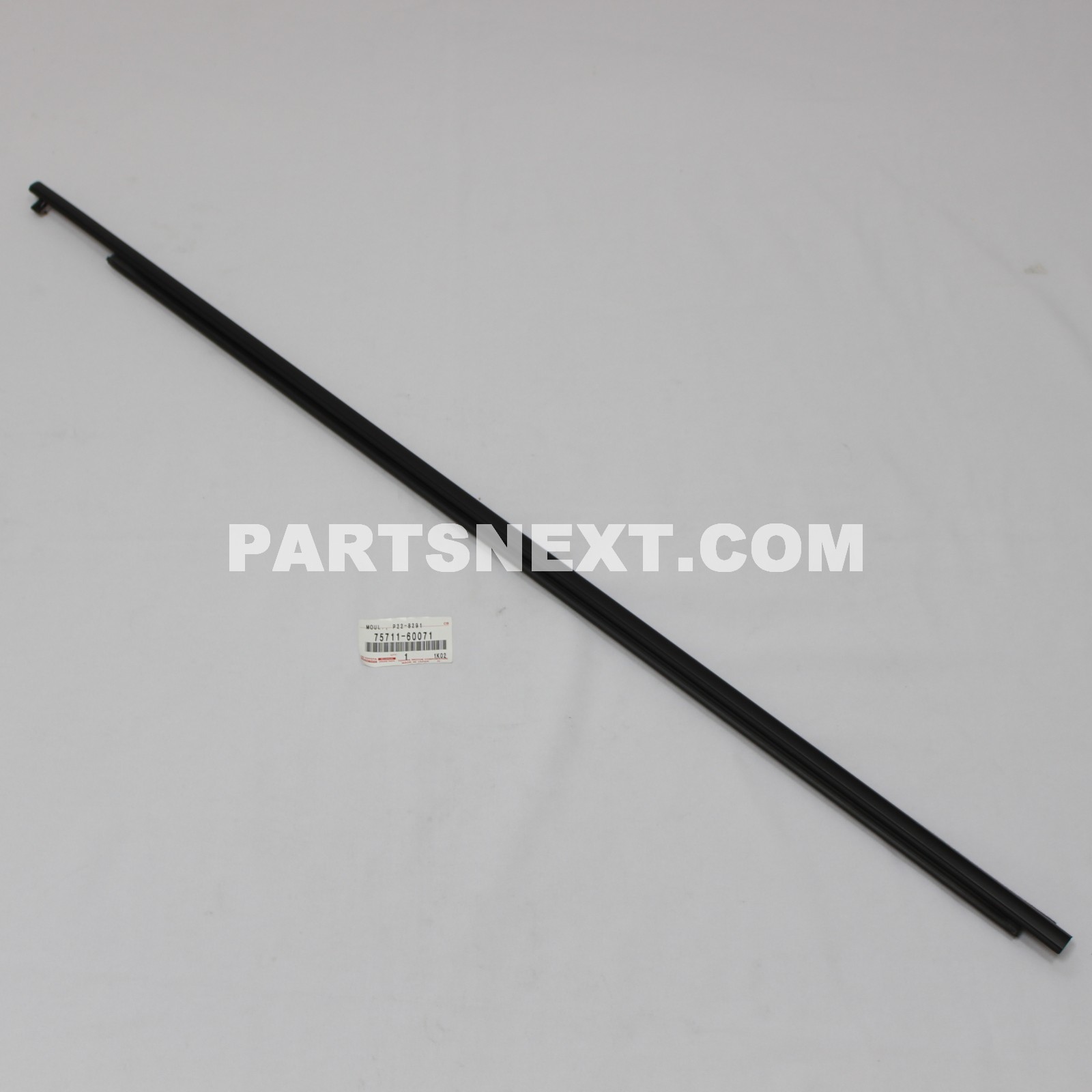 Toyota :: 75711-60071 MOULDING, FRONT DOOR BELT, RH