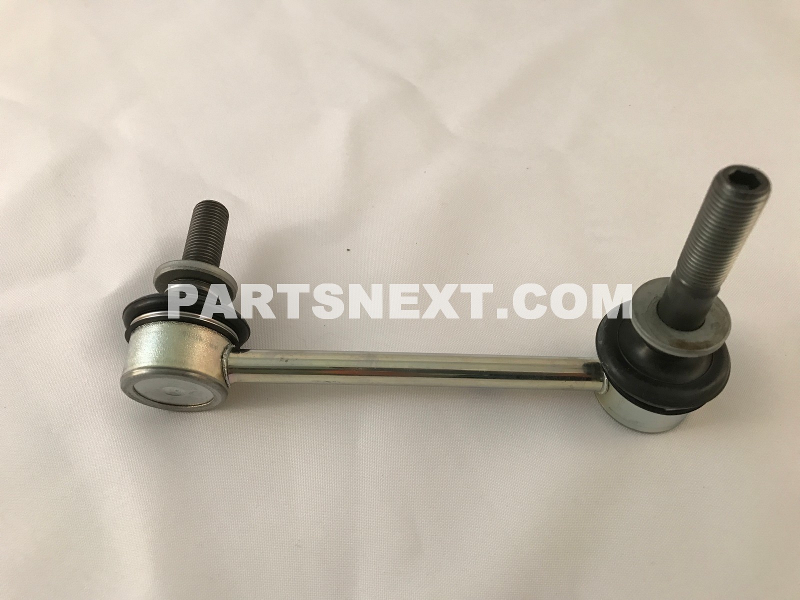 Toyota :: 48820-60050 LINK ASSY, FRONT STABILIZER, RH