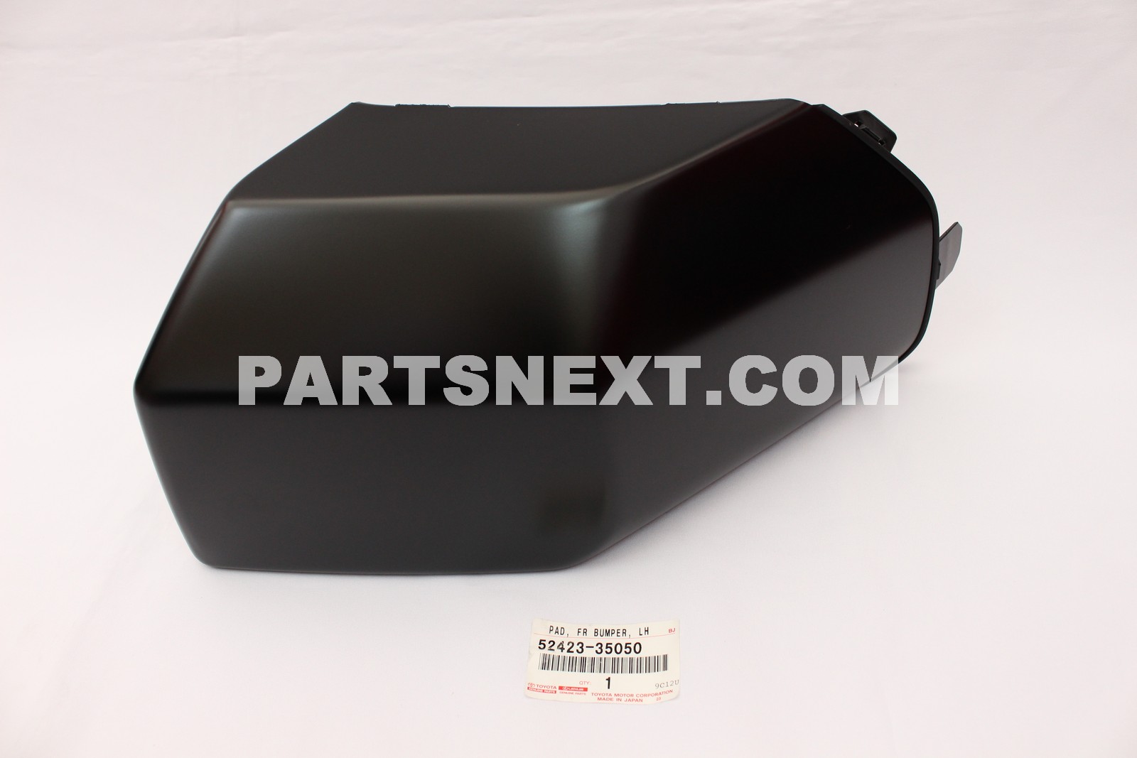 Toyota :: 52423-35050 PAD, FRONT BUMPER, LH