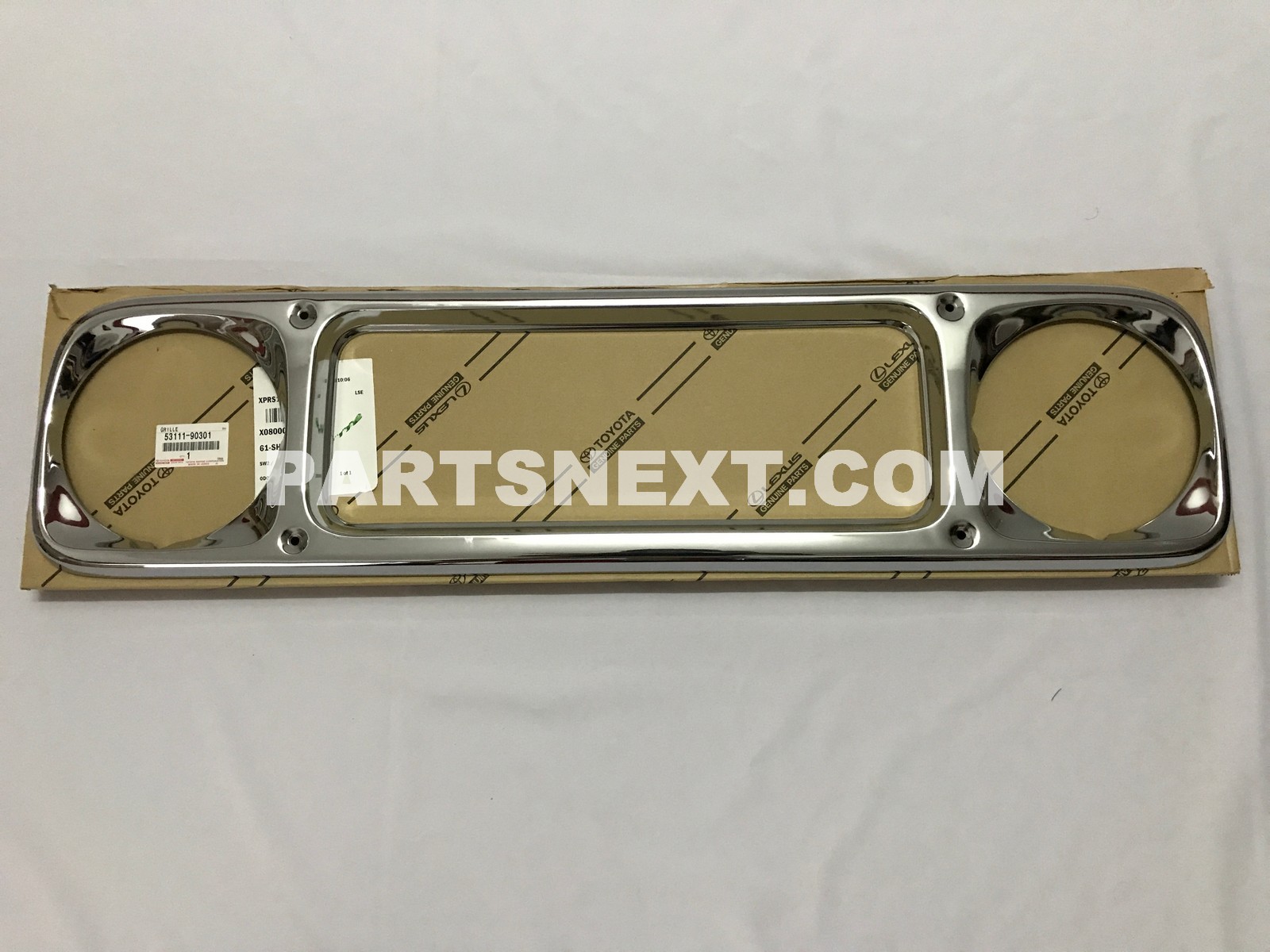 Toyota :: 53111-90301 GRILLE, RADIATOR