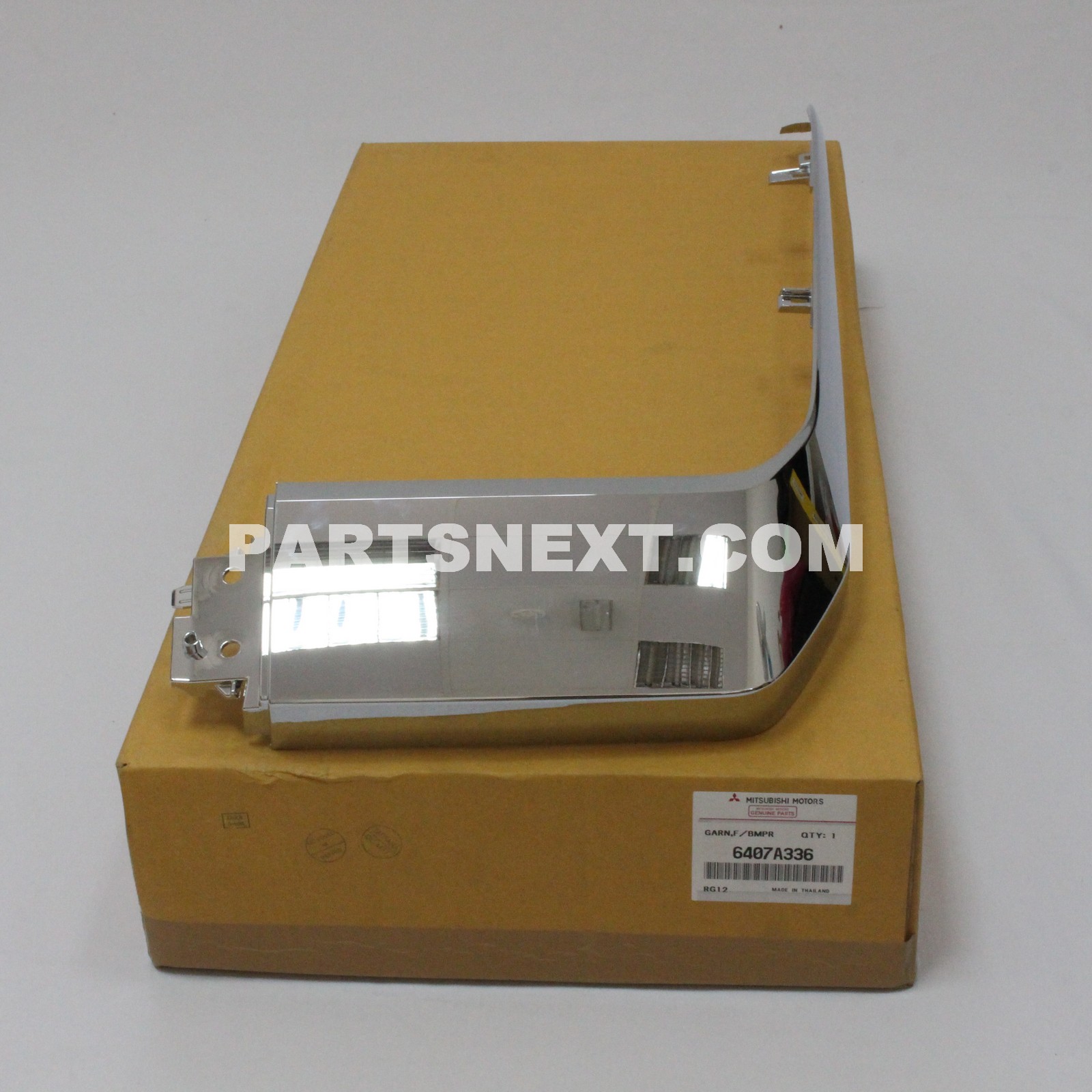 Mitsubishi :: 6407A336 GARNISH,FR BUMPER SI