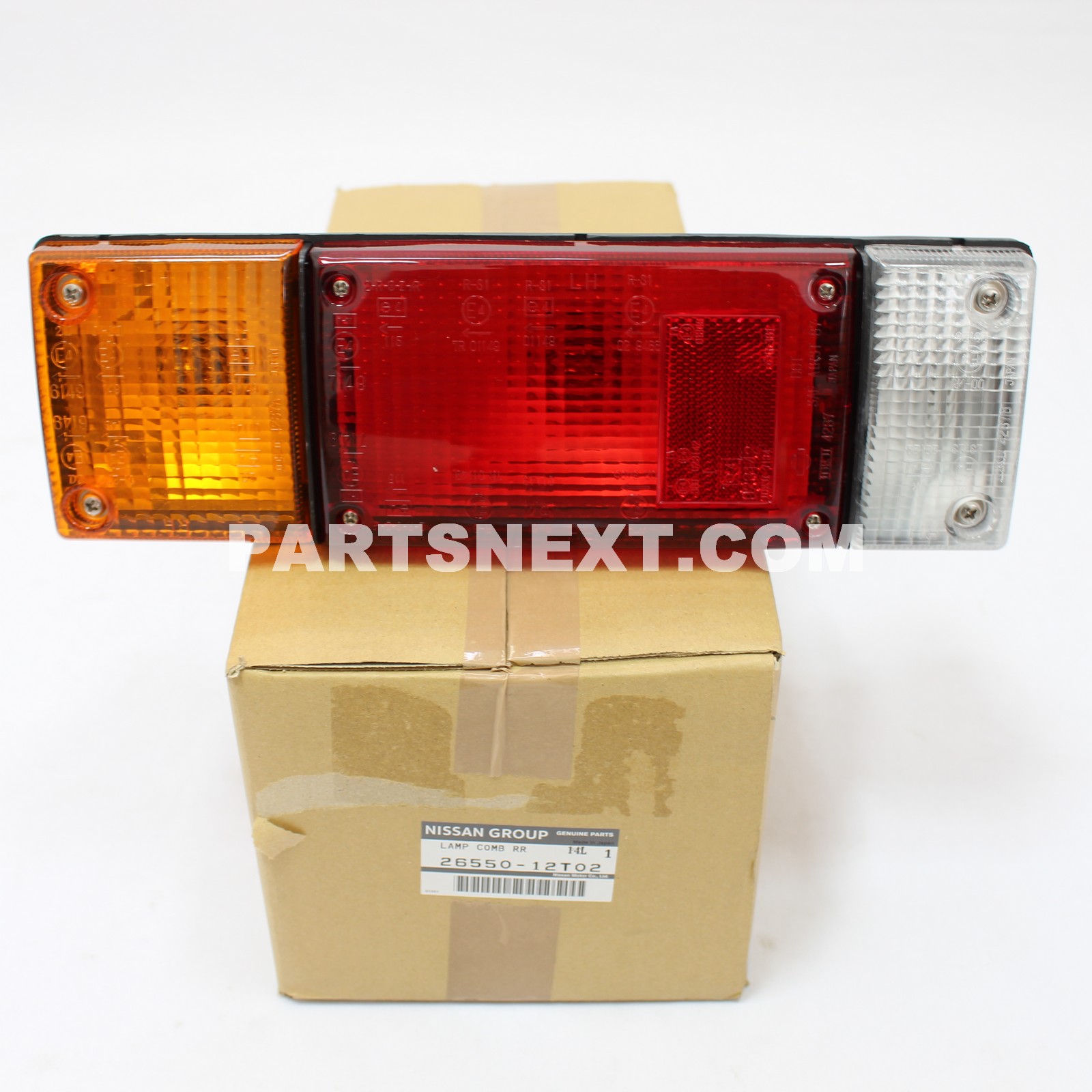 Nissan :: 26550-12T02 LAMP ASSY-REAR COMBINATION,RH