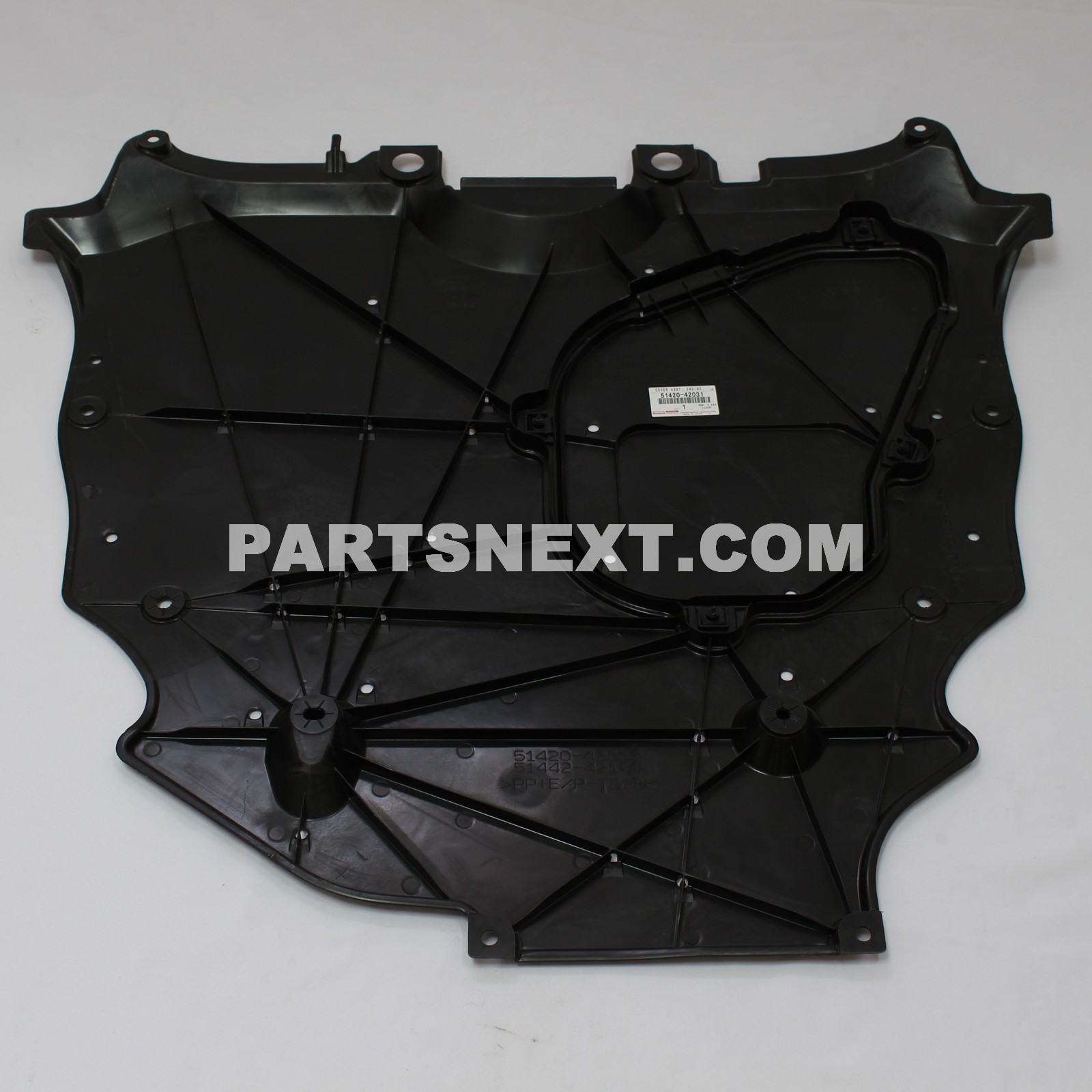Toyota :: 51420-42031 COVER ASSY ENGINE
