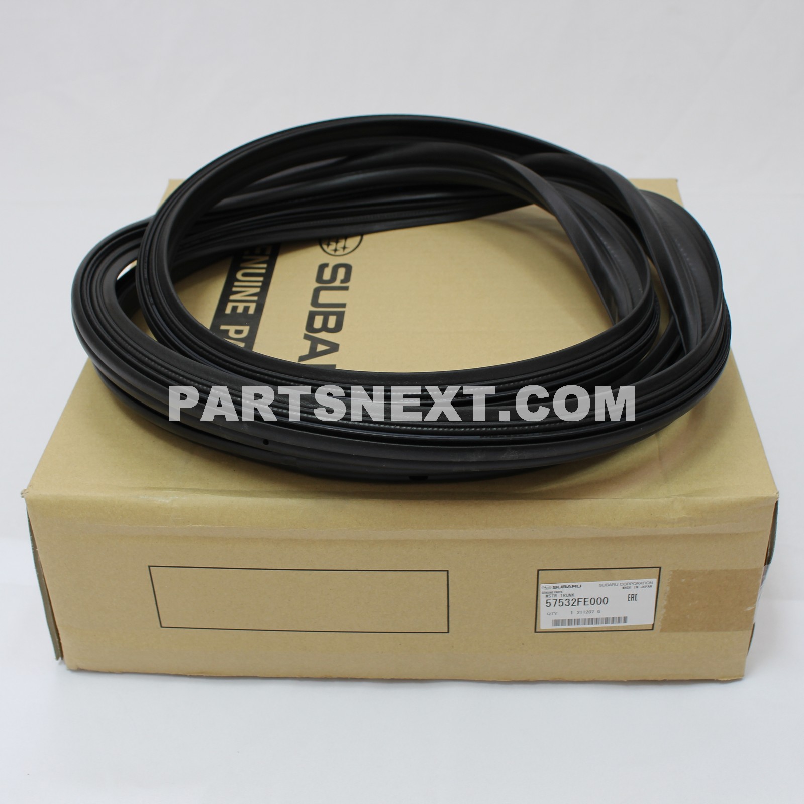 Subaru :: 57532FE000 WSTR TRUNK