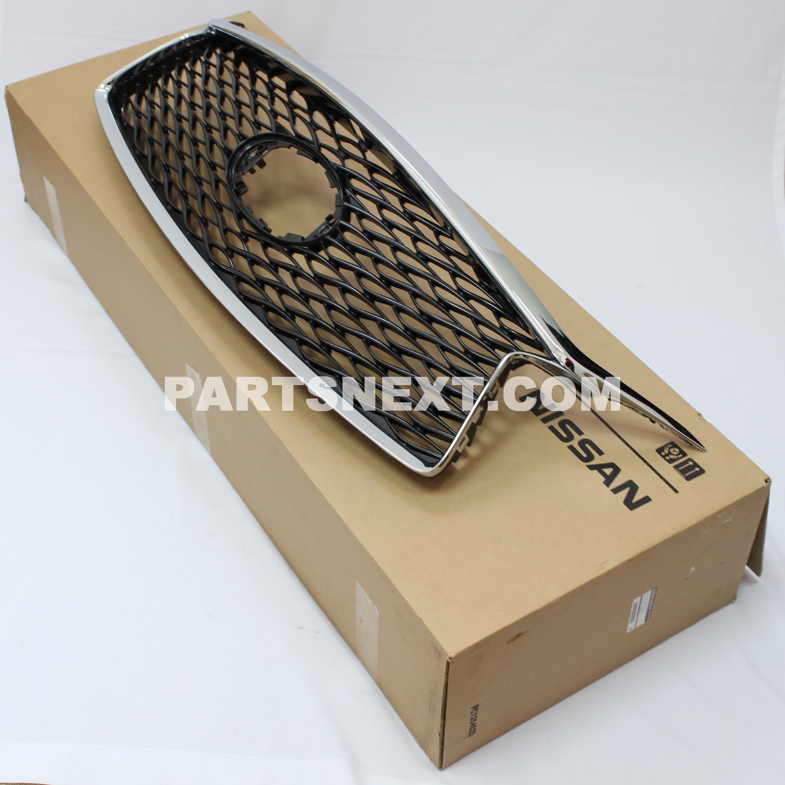 Nissan :: 62310-5DA3A GRILLE-RADIATOR