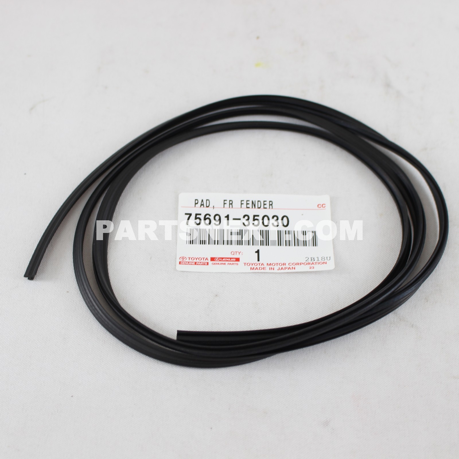 Toyota :: 75691-35030 PAD, FRONT FENDER OUTSIDE MOULDING, RH