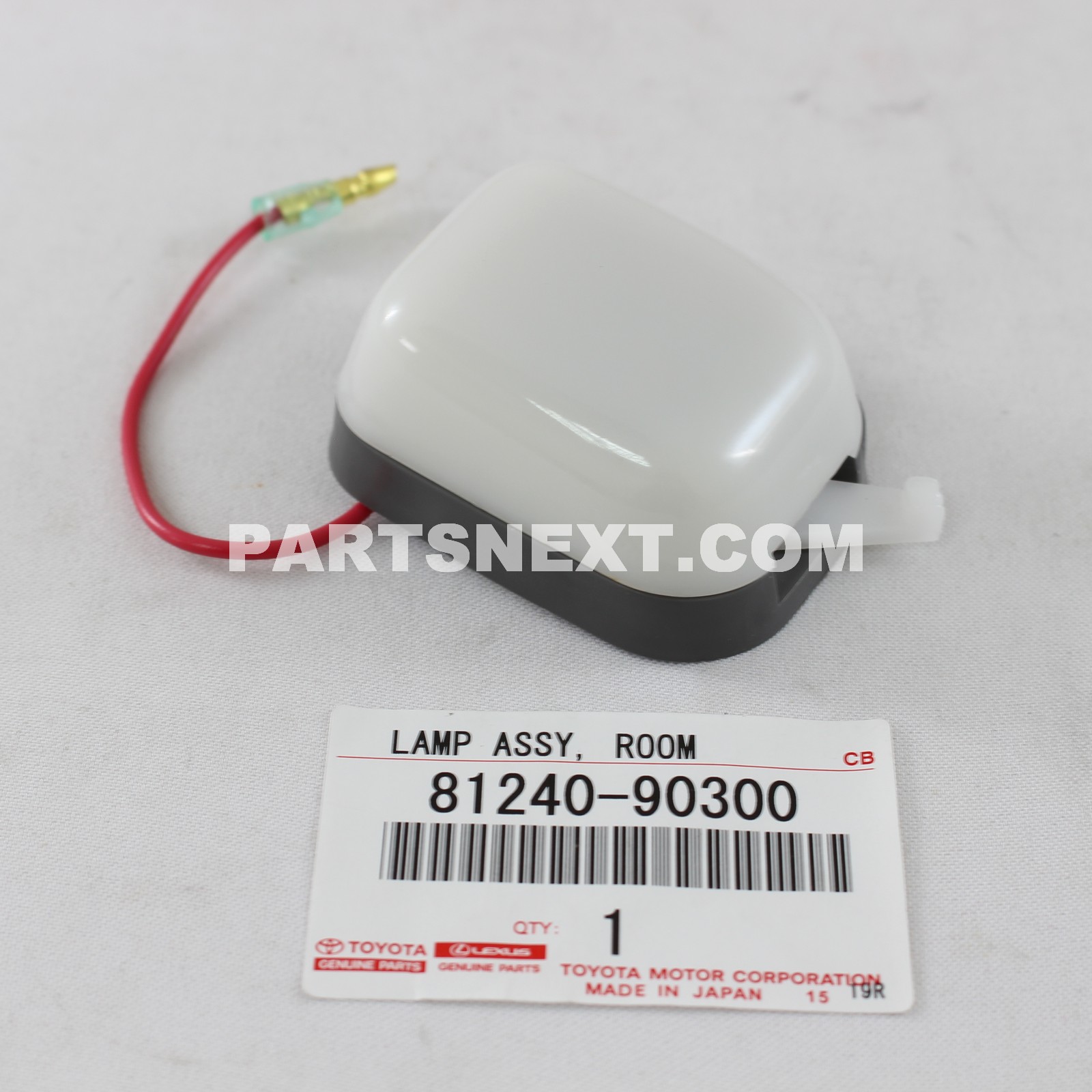 Toyota :: 81240-90300 LAMP ASSY, ROOM, NO.1