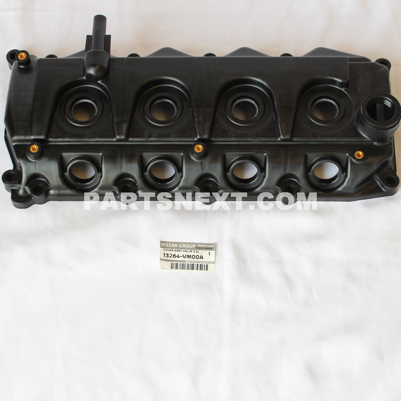 Nissan :: 13264-VM00A COVER ASSY-VALVE ROCKER
