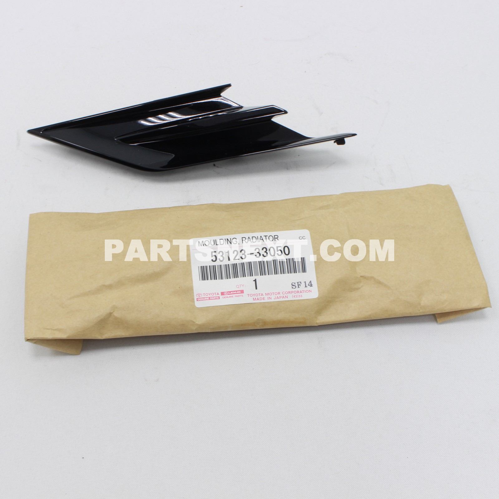 Toyota :: 53123-33050 MOULDING RADIATOR