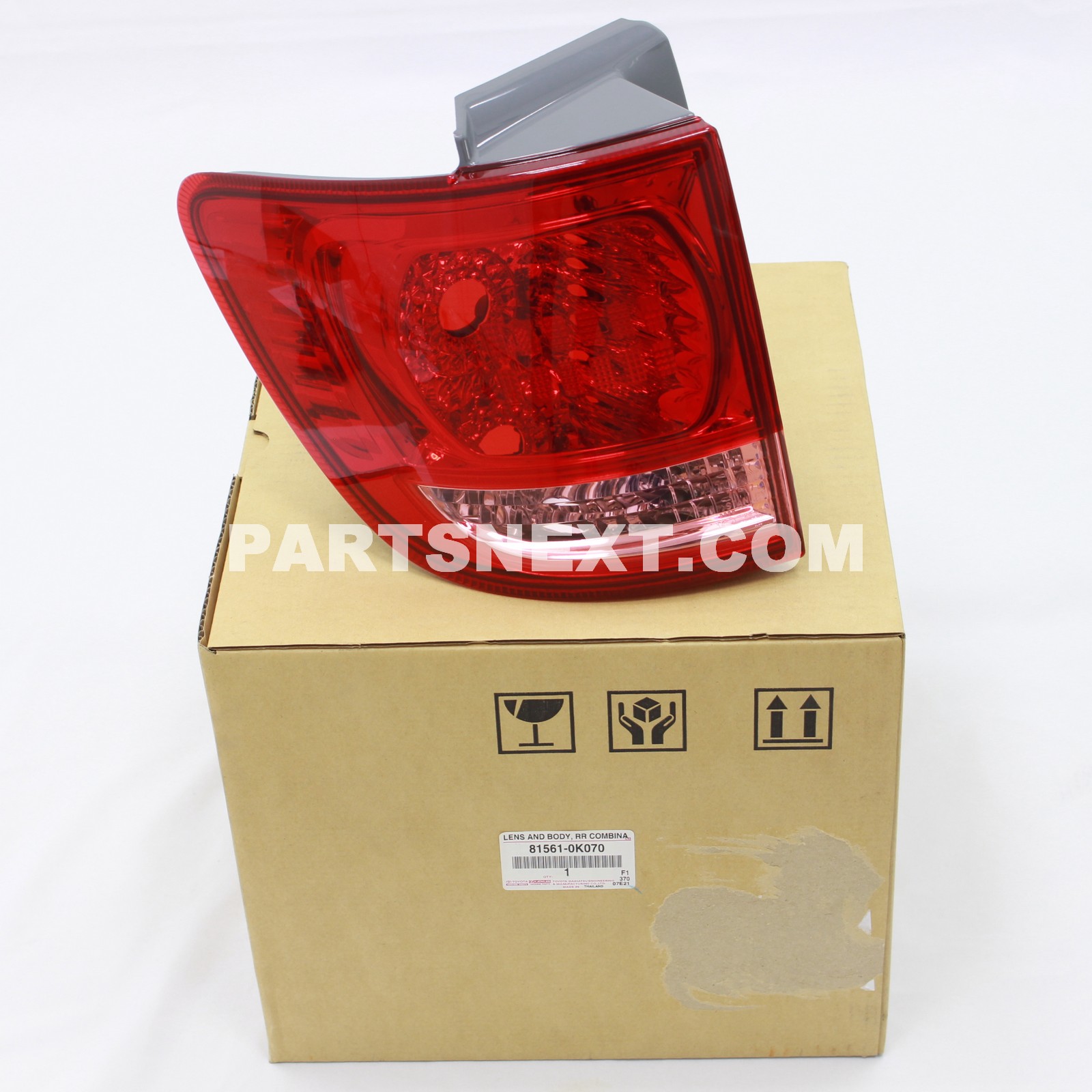 Toyota :: 81561-0K070 LENS, REAR COMBINATION LAMP, LH