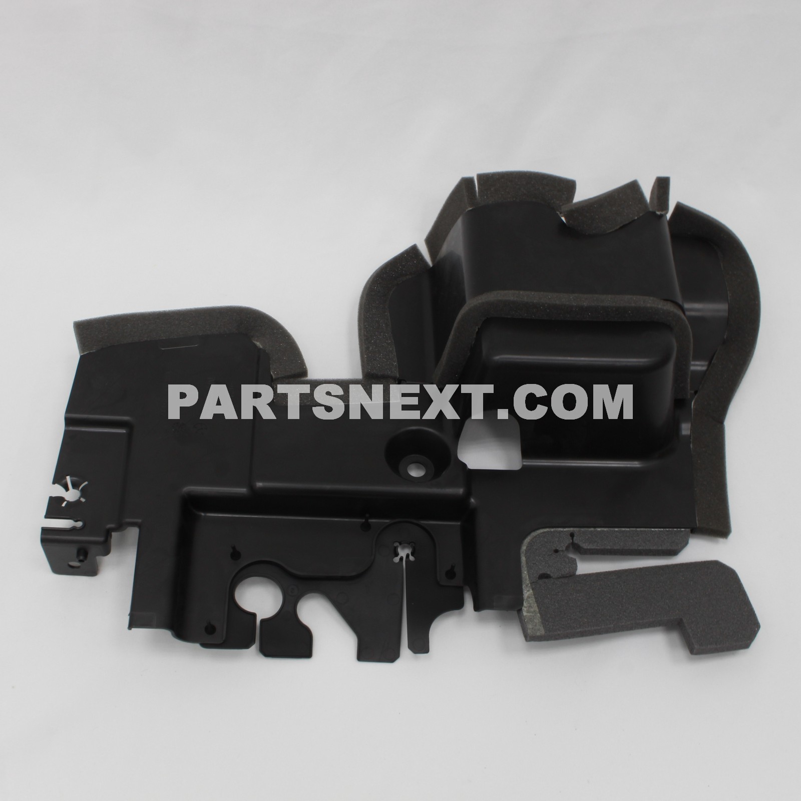 Nissan :: 21468-4KJ0A AIR DUCT-INTAKE,RH