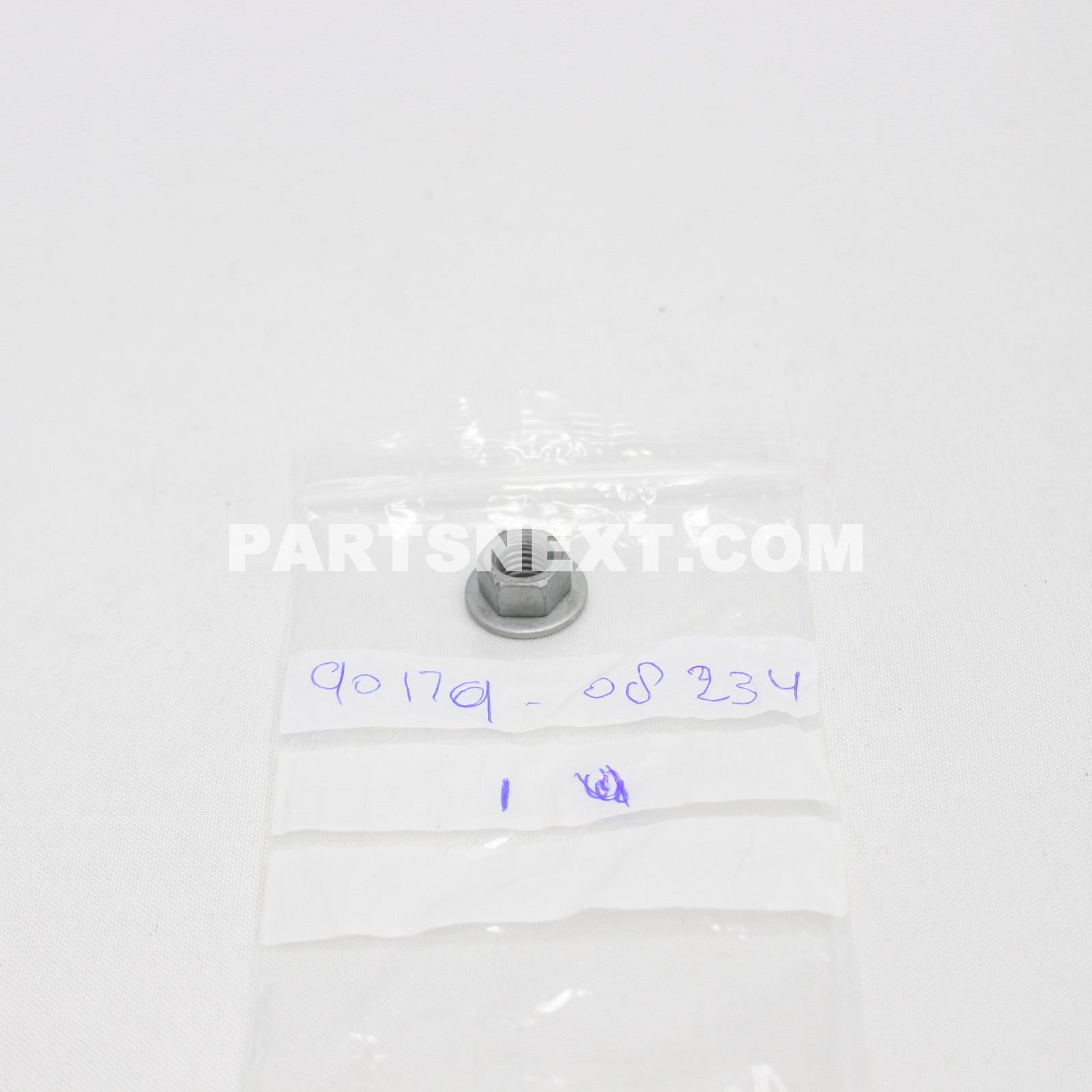 Toyota :: 90179-08234 NUT
