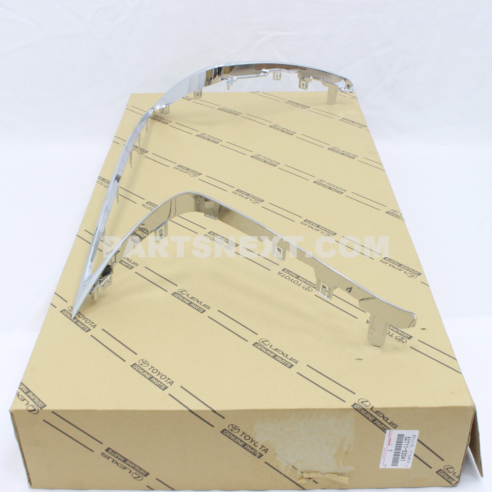 Toyota :: 52711-53041 MOULDING, RADIATOR GRILLE