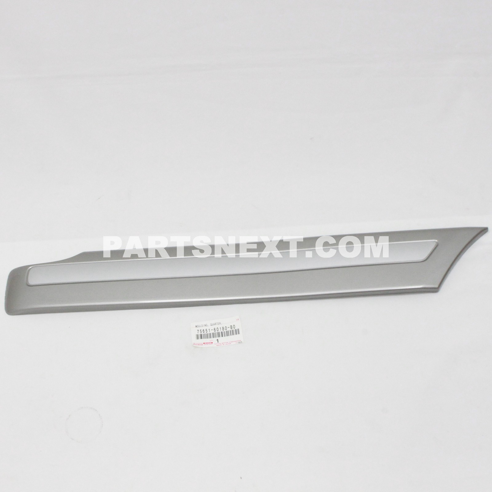 Toyota :: 75651-60180-B0 MOULDING, QUARTER, OUTSIDE RH