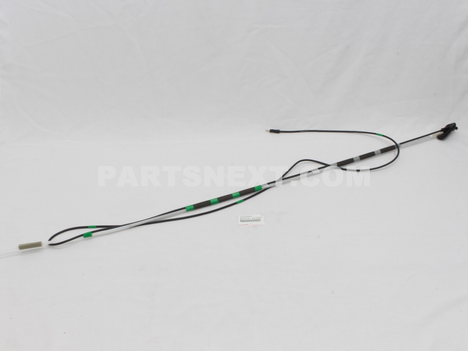Toyota :: 86300-42040 ANTENNA ASSY, W/HOLDER