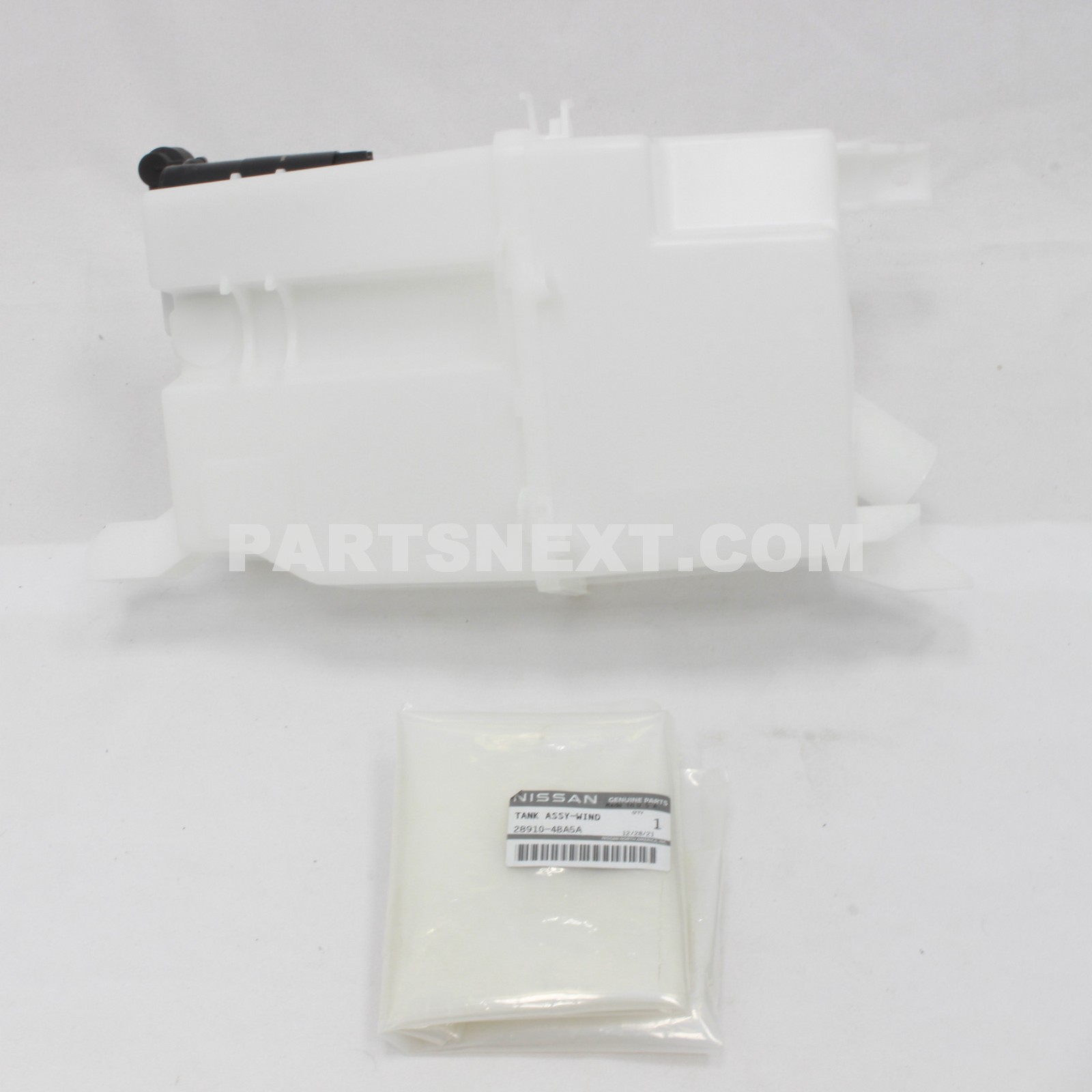 Nissan :: 28910-4BA5A TANK ASSY-WINDSHIELD WASH