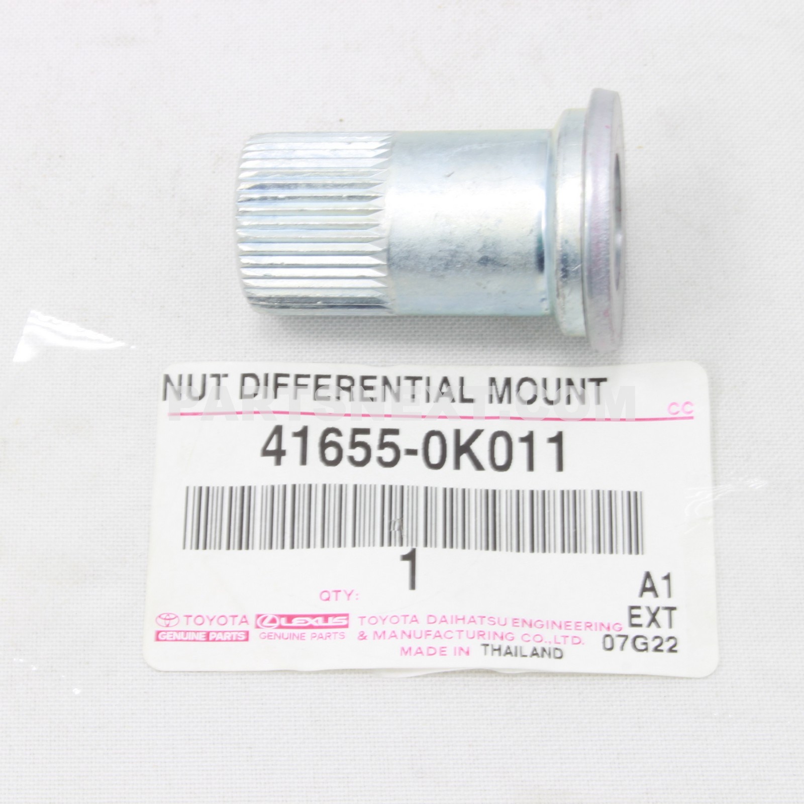 Toyota :: 41655-0K011 NUT, FRONT DIFFERENTIAL MOUNT, NO.1