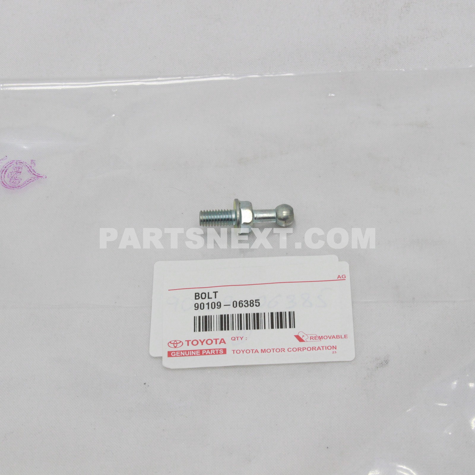 Toyota :: 90109-06385 BOLT, V-BANK COVER