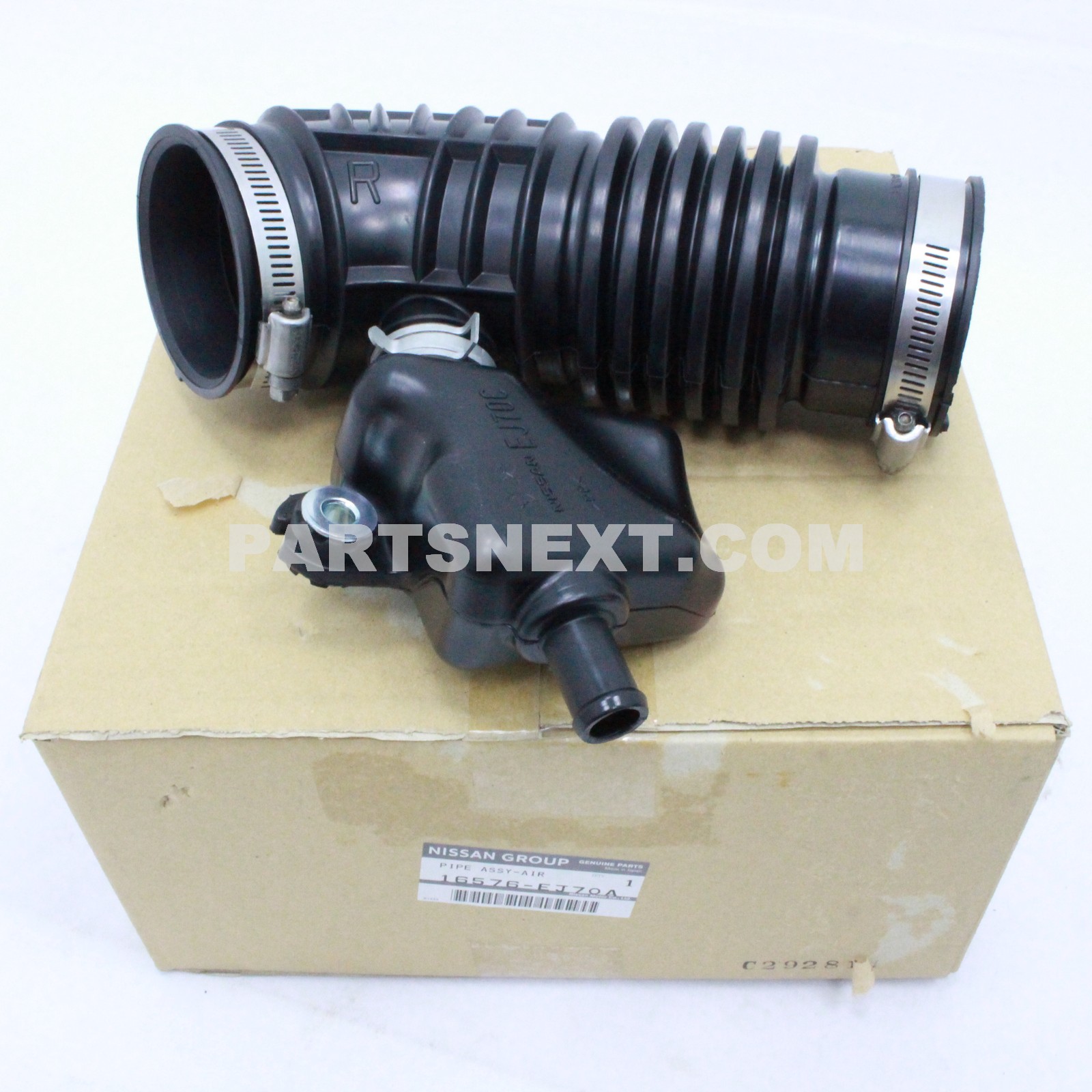 Nissan :: 16576-EJ70A PIPE ASSY-AIR