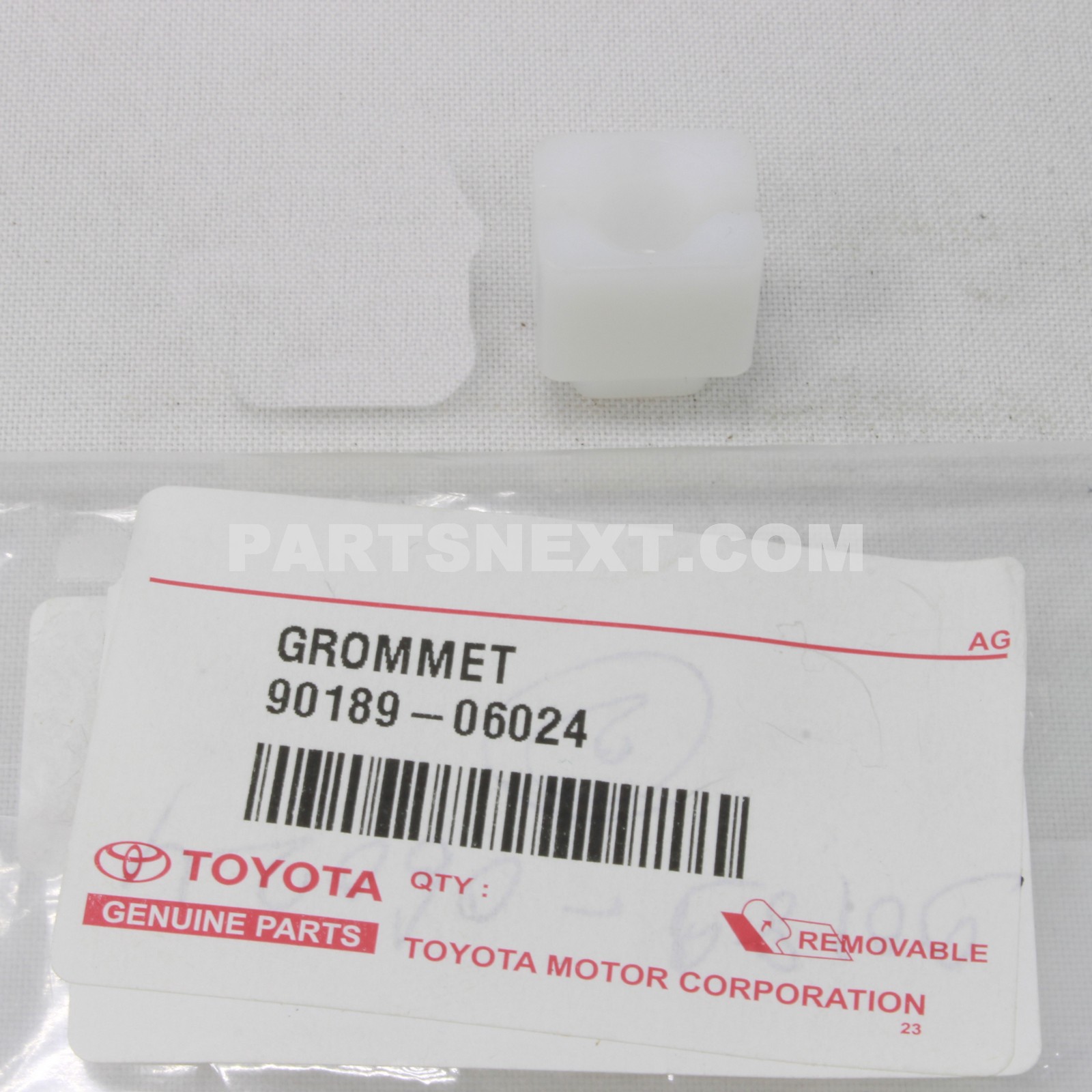 Toyota :: 90189-06024 GROMMET