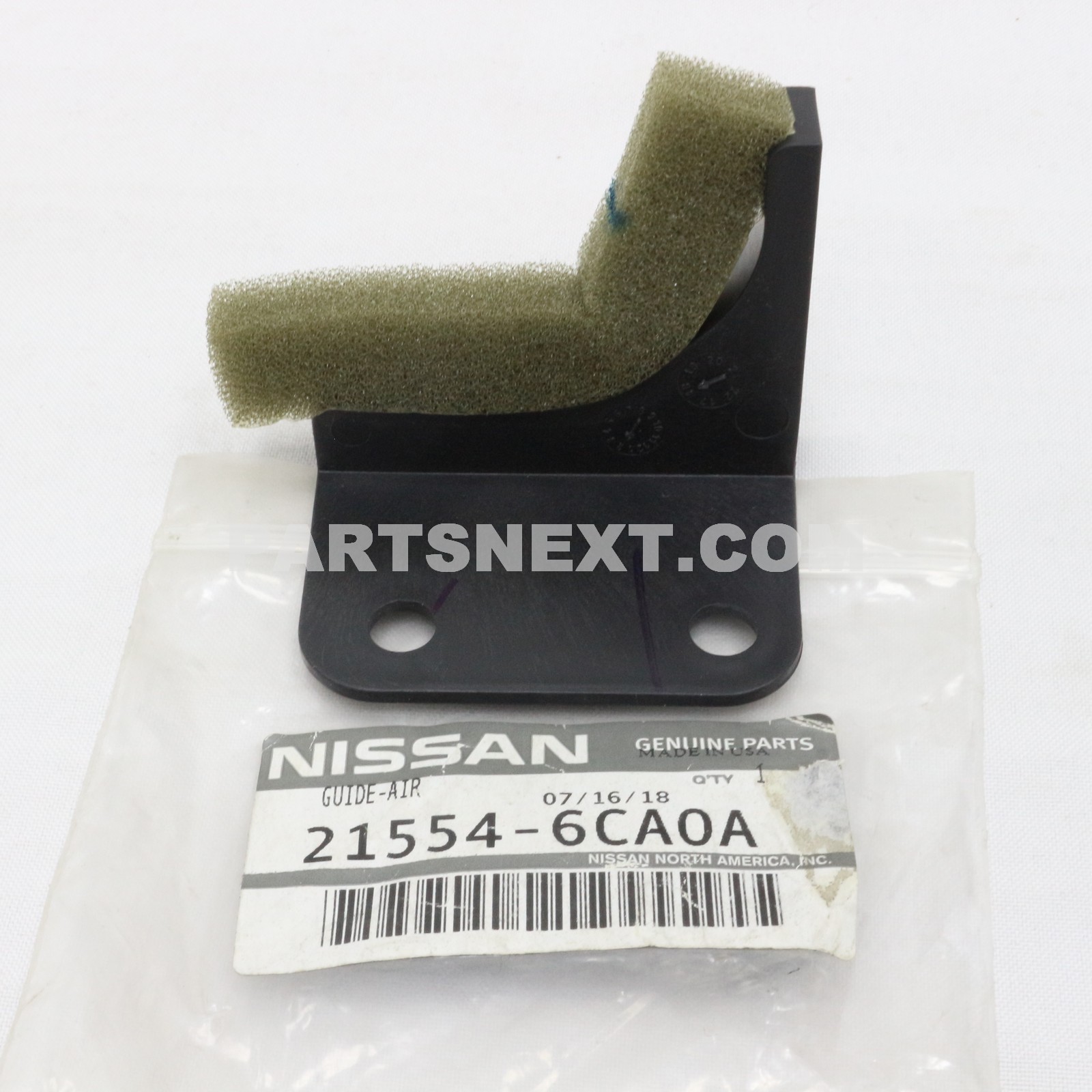 Nissan :: 21554-6CA0A AIR GUIDE RADIATOR