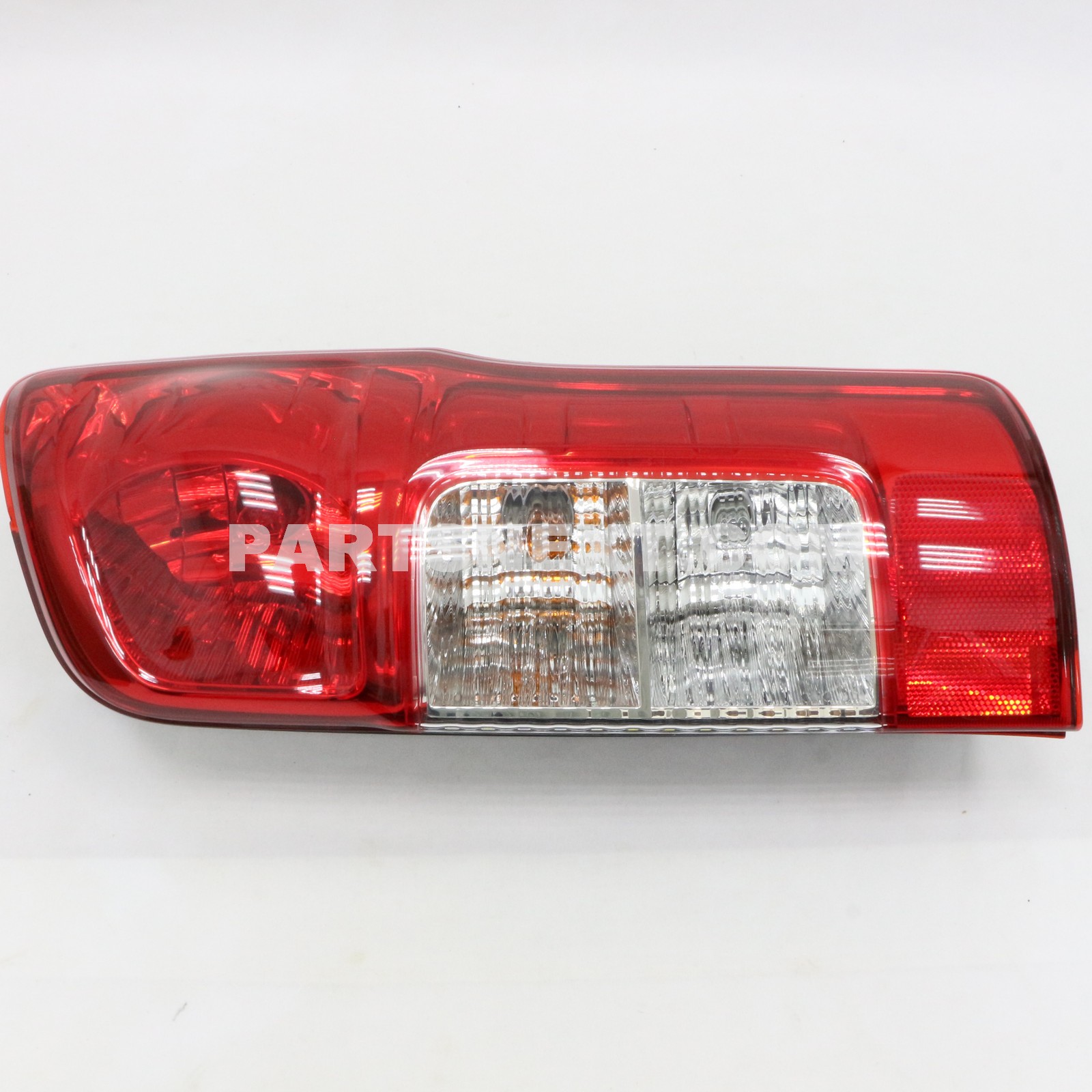 Nissan :: 26550-3XA0B LAMP COMB RR,RH