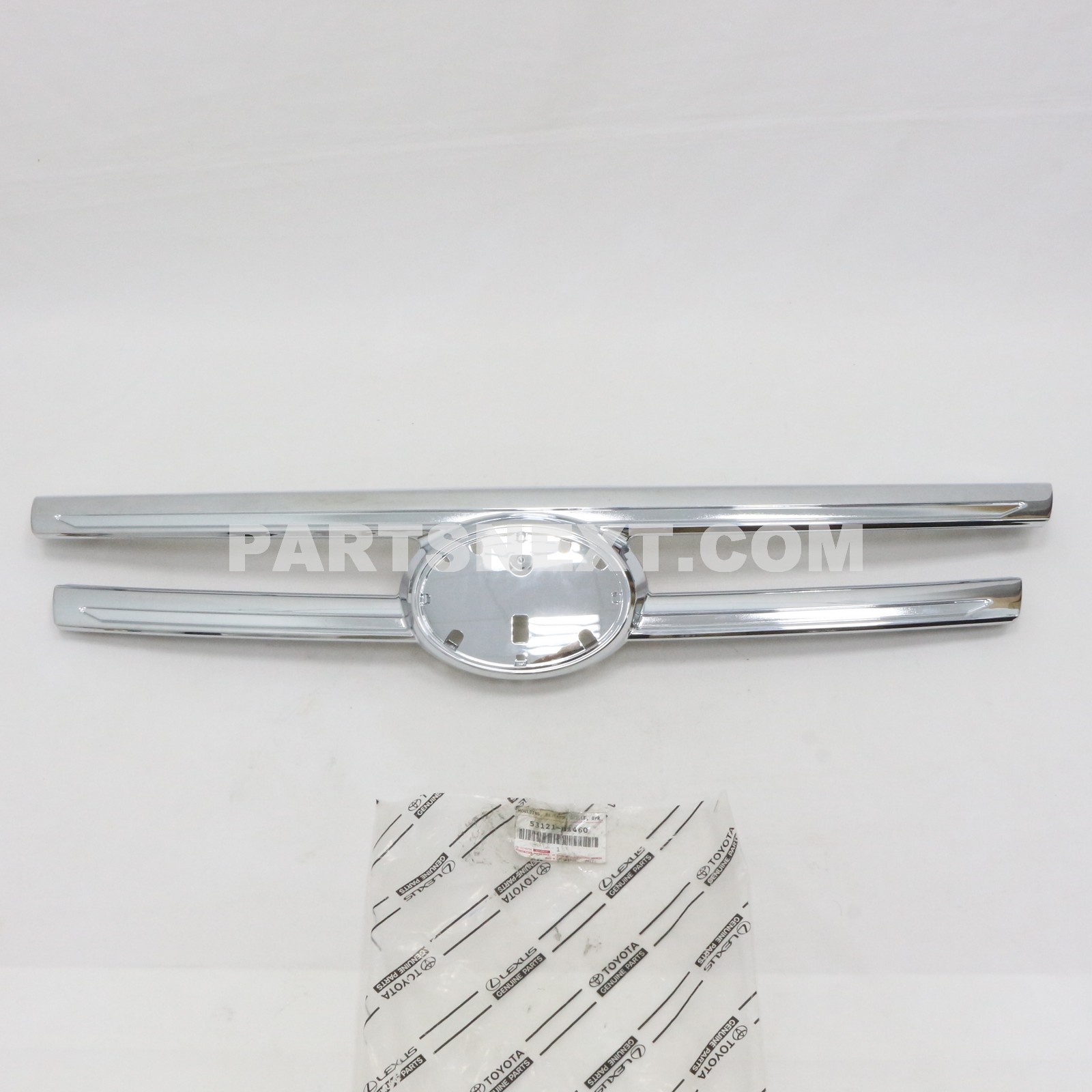 Toyota :: 53121-BZ460 MOULDING RADIATOR G