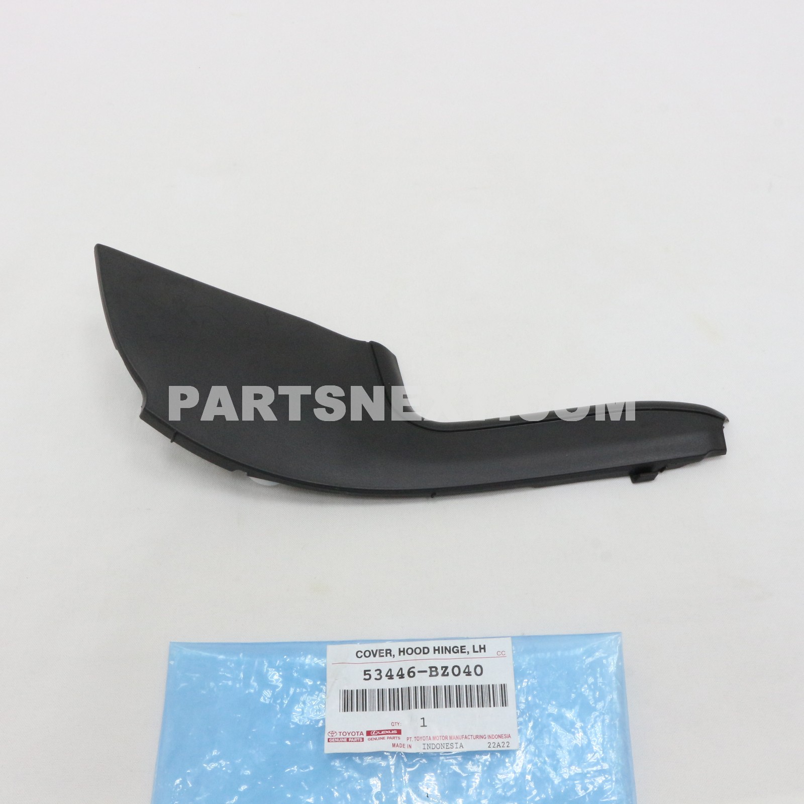 Toyota :: 53446-BZ040 COVER HOOD HINGE L