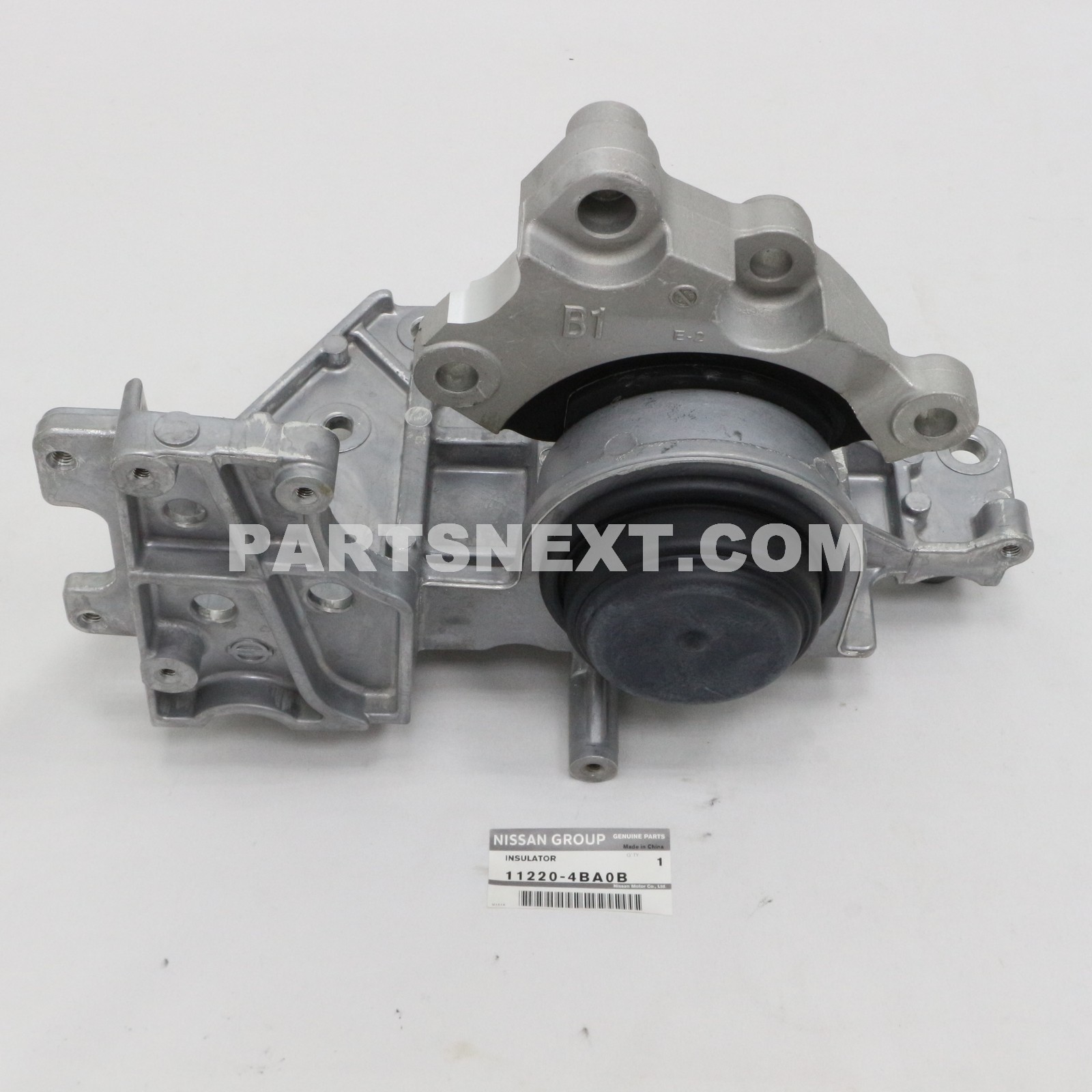 Nissan :: 11220-4BA0B INSULATOR