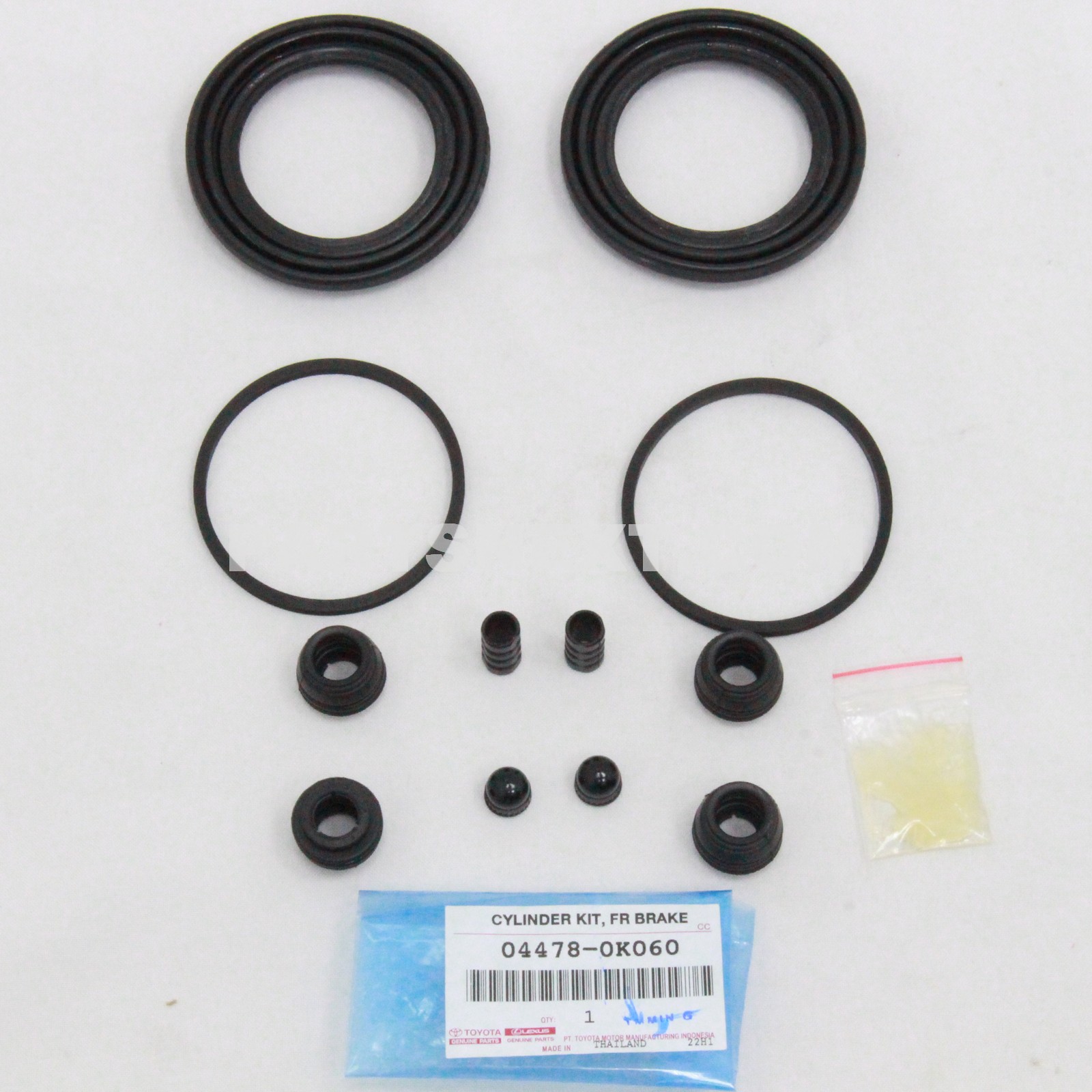 Toyota :: 04478-0K060 CYLINDER KIT, DISC BRAKE, FRONT