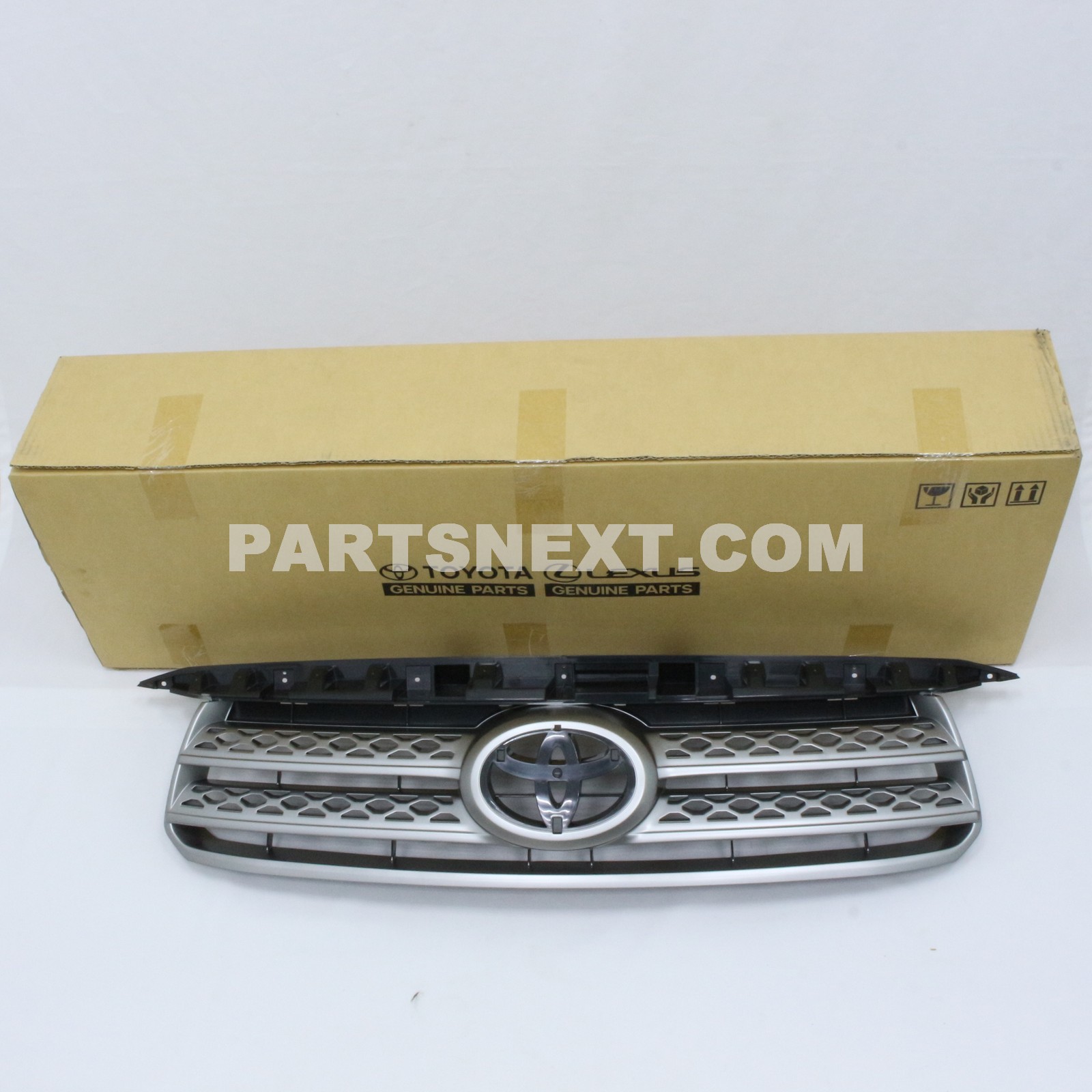 Toyota :: 53111-0K290 GRILLE, RADIATOR