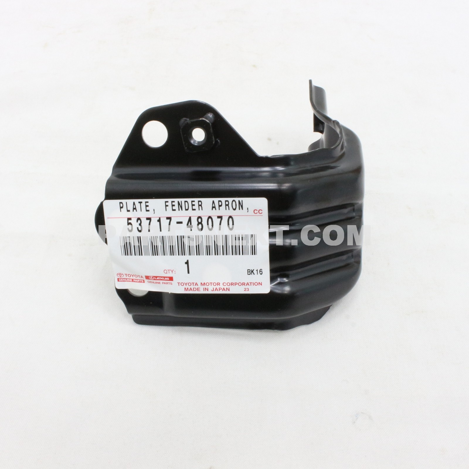 Toyota :: 53717-48070 PLATE, FENDER APRON