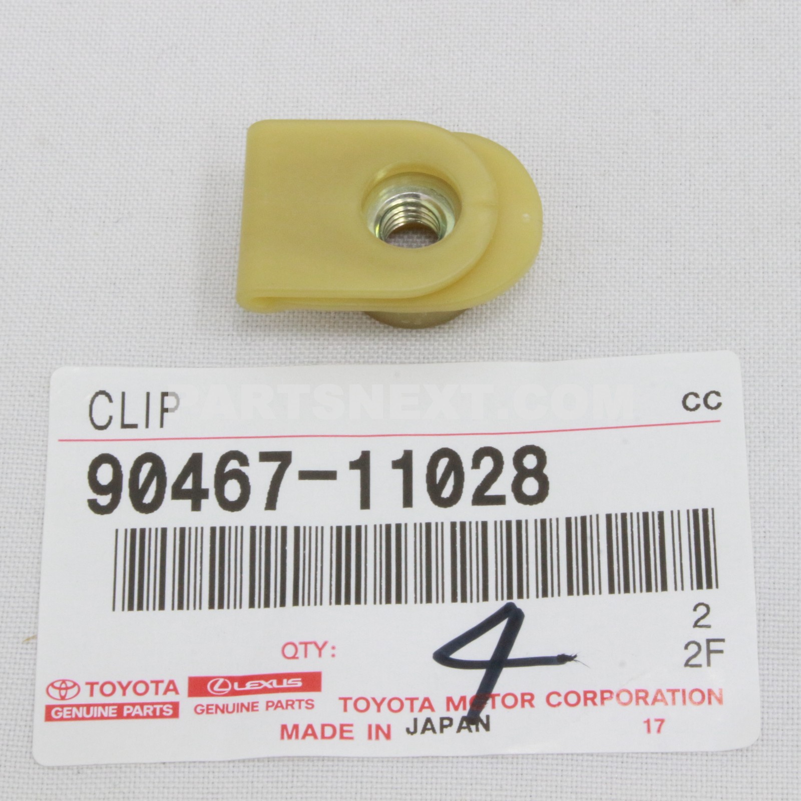 Toyota :: 90467-11028 RETAINER, REAR BUMPER, LOWER