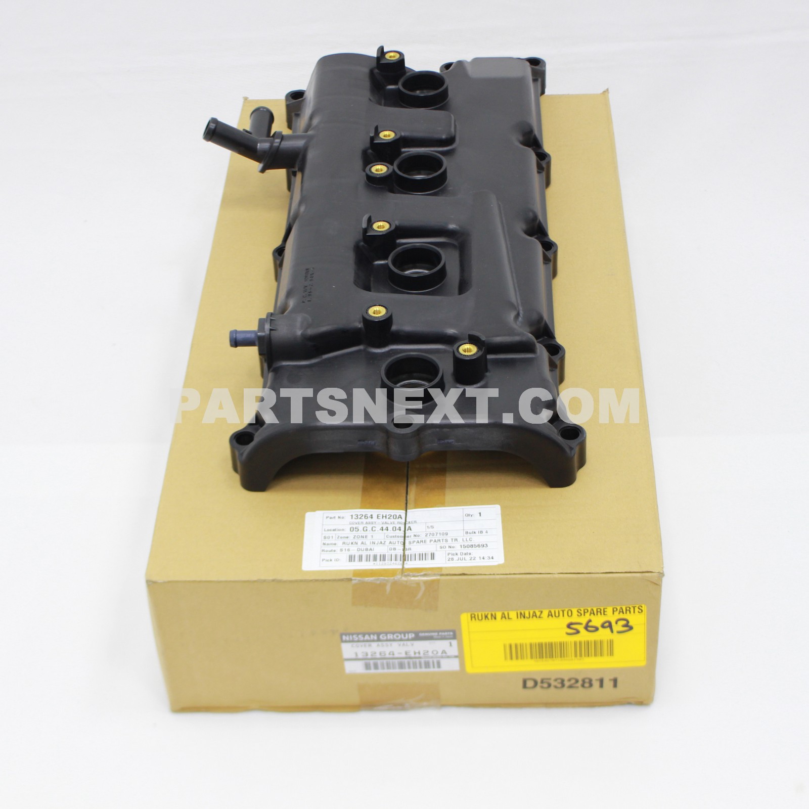 Nissan :: 13264-EH20A COVER ASSY-VALVE ROCKER