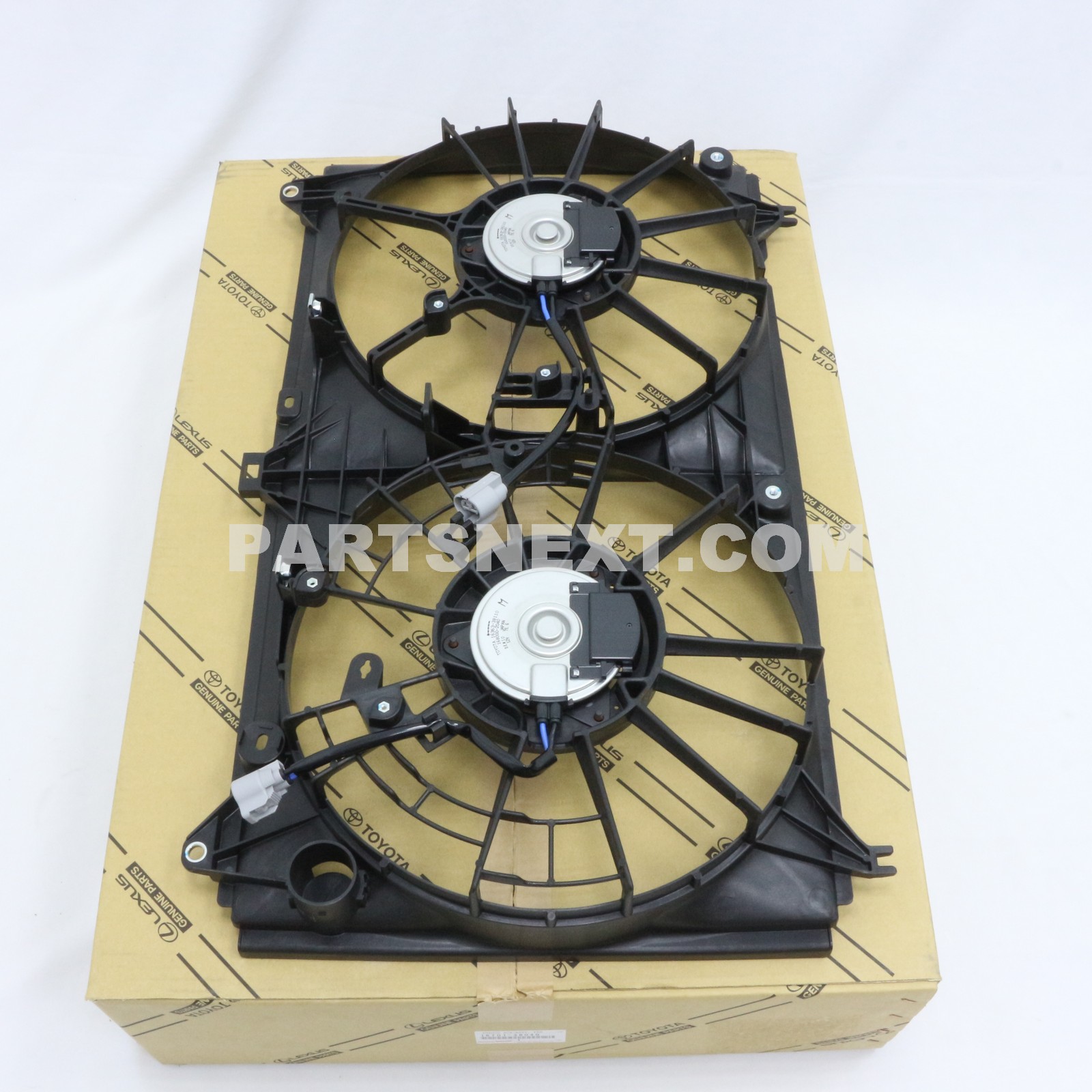 Toyota :: 16701-38040 SHROUD SUB-ASSY, FAN