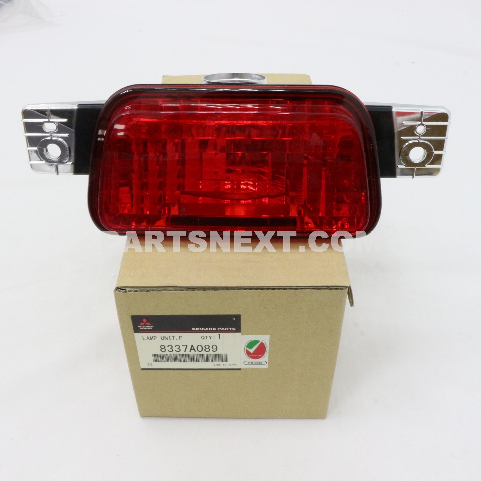 Mitsubishi :: 8337A089 LAMP UNIT,FOG,RR