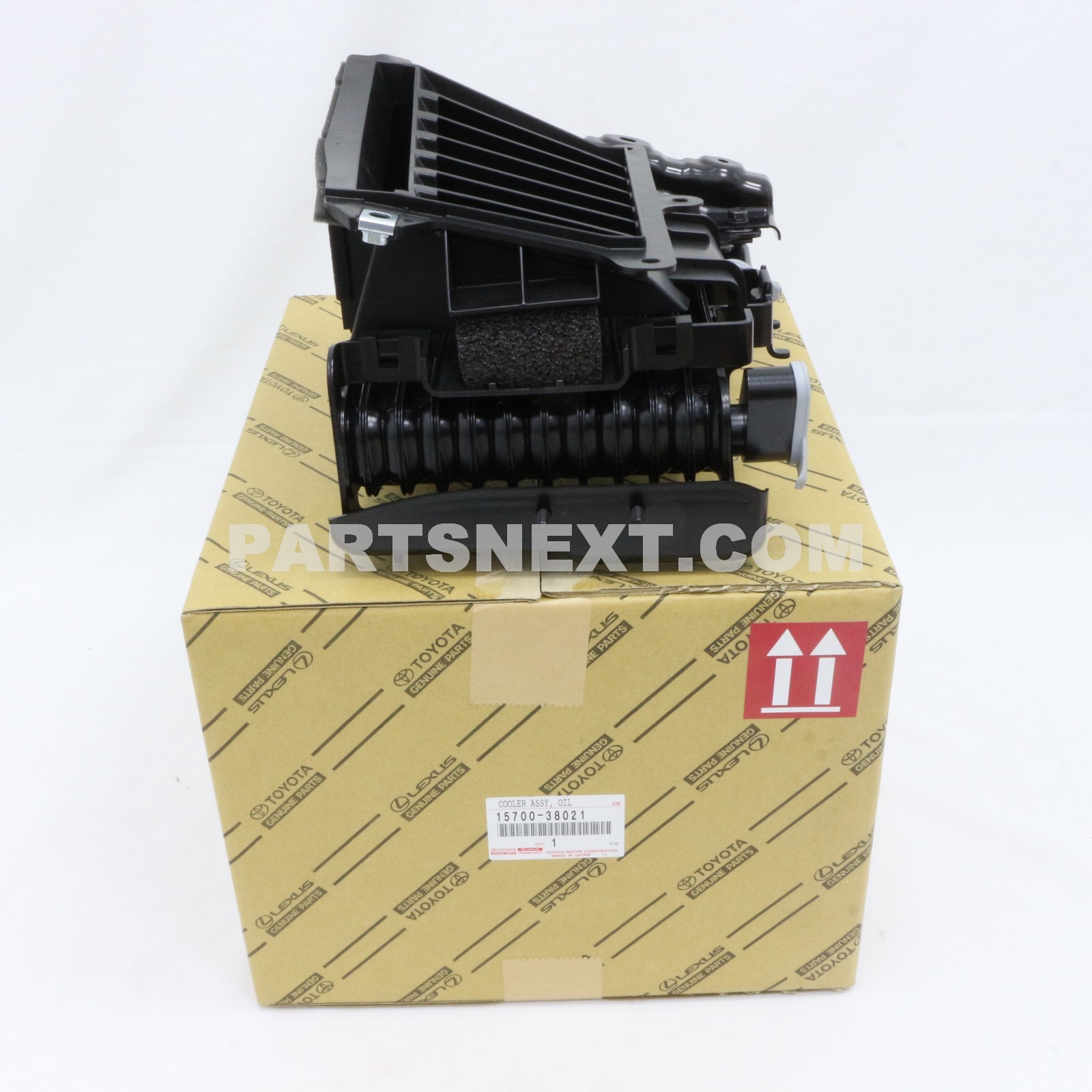 Toyota :: 15700-38021 COOLER ASSY, OIL W/BRACKET