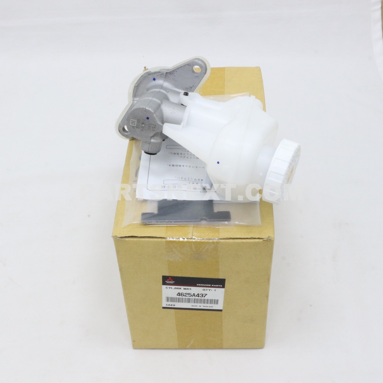 Mitsubishi :: 4625A437 CYLINDER ASSY,BRAKE MASTER
