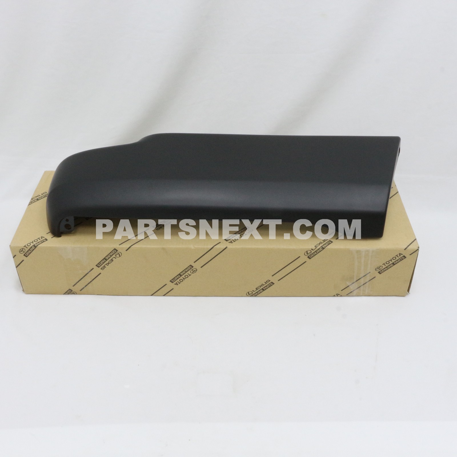 Toyota :: 52106-60132 EXTENSION, REAR BUMPER, RH